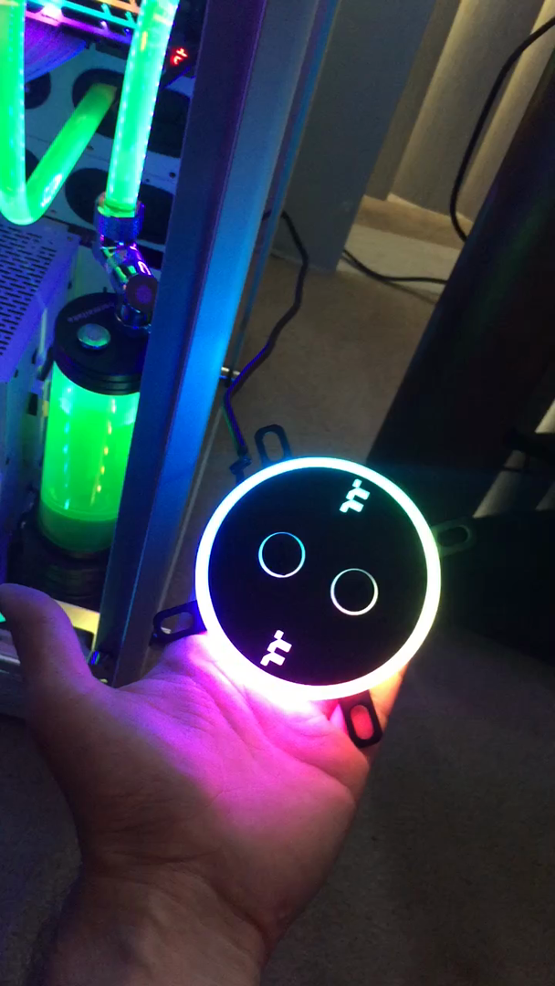 Amazon.com: Thermaltake Pacific DIY LCS PR22-D5 300ml 5-Speed ...