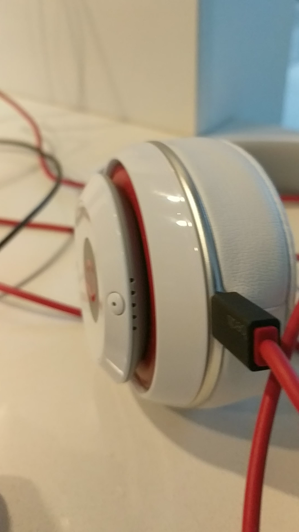 Amazon.com: Beats Studio Wired 2.0 Over-Ear Headphone - Black: Home ...