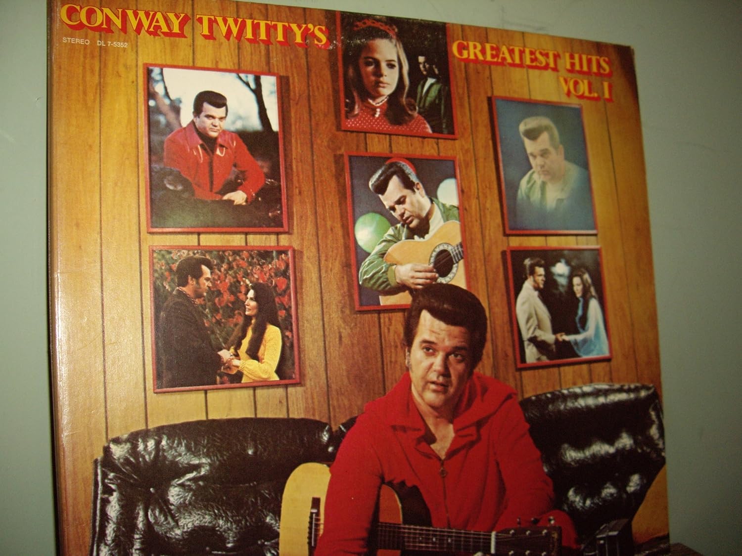 - Conway Twitty's Greatest Hits Vol. 1 - Amazon.com Music