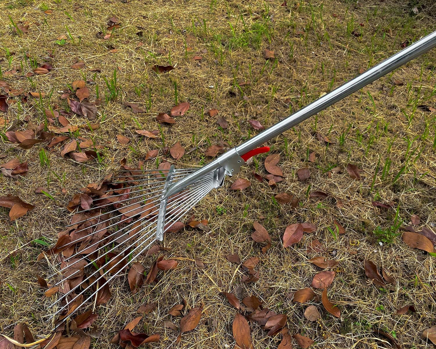 Rakes SHADE SPRING 65 inch Adjustable Leaf Rake Lightweight Metal Rake ...