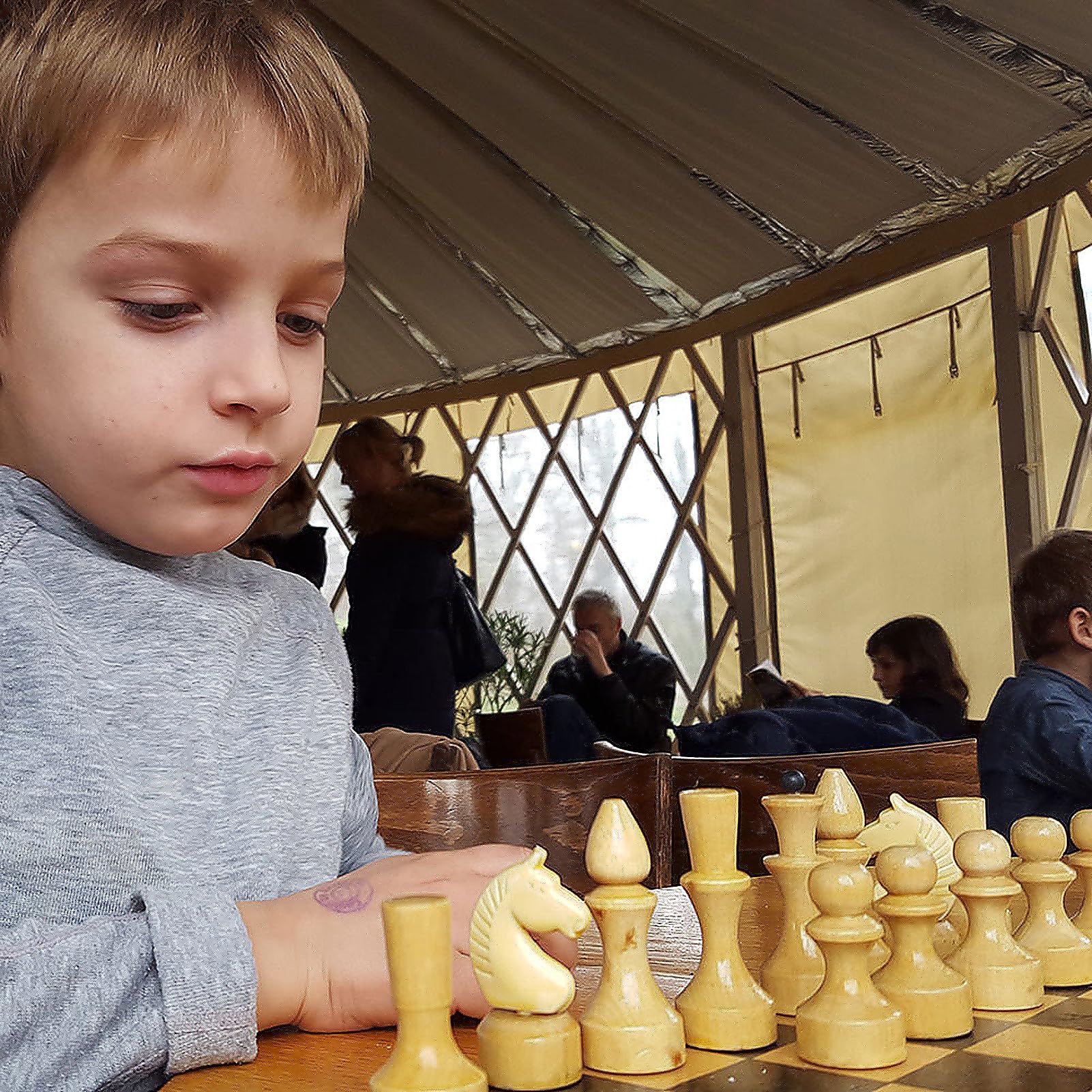 Mua Wooden Travel 𝐂𝐡𝐞𝐬𝐬 𝐒𝐞𝐭,Waterproof Chess Checkers 2-in-1 Magnetic ...