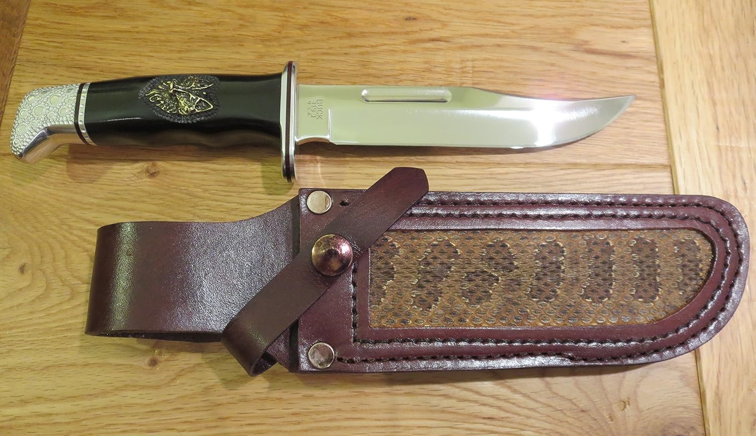 Amazon.com : Buck 119 knife Custom by Wild Horse custom knives. Wolf ...