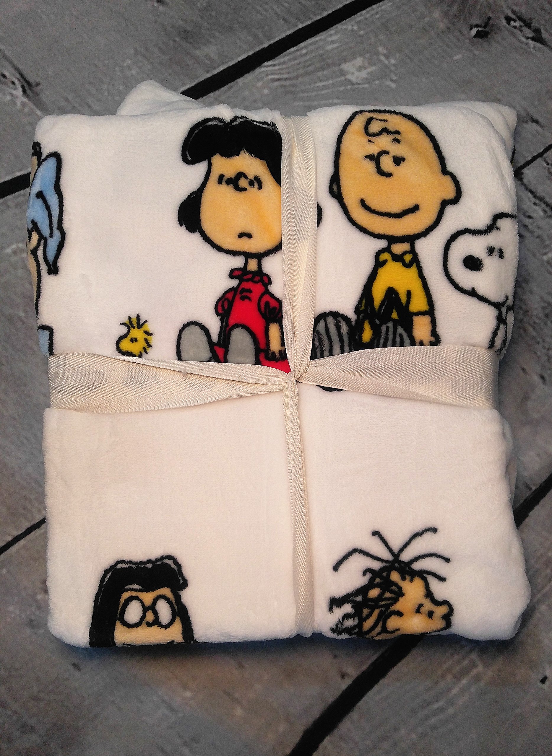 Peanuts Velvet Soft Blanket By Berkshire at Penny Troche blog