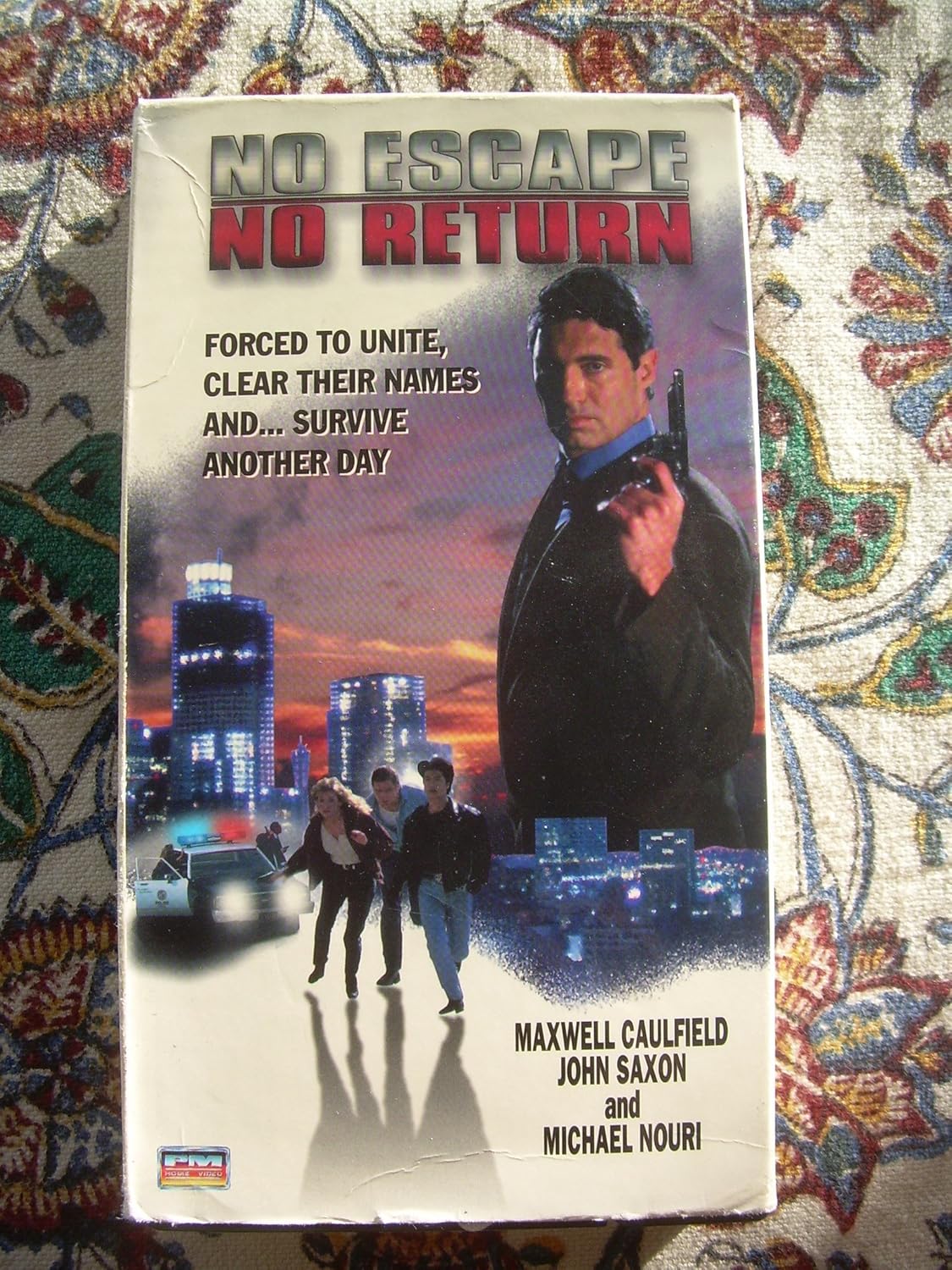 Amazon.com: No Escape No Return [VHS]: Maxwell Caulfield, Dustin Nguyen ...