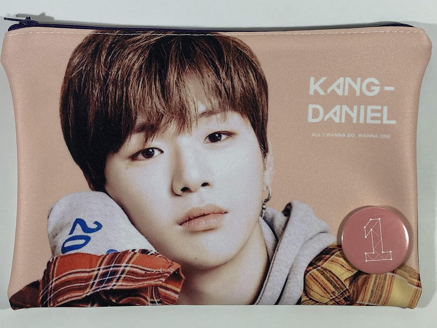 カン・ダニエル(KANG DANIEL)公式Instagram: K-POPアイドルInstagramナビゲーター