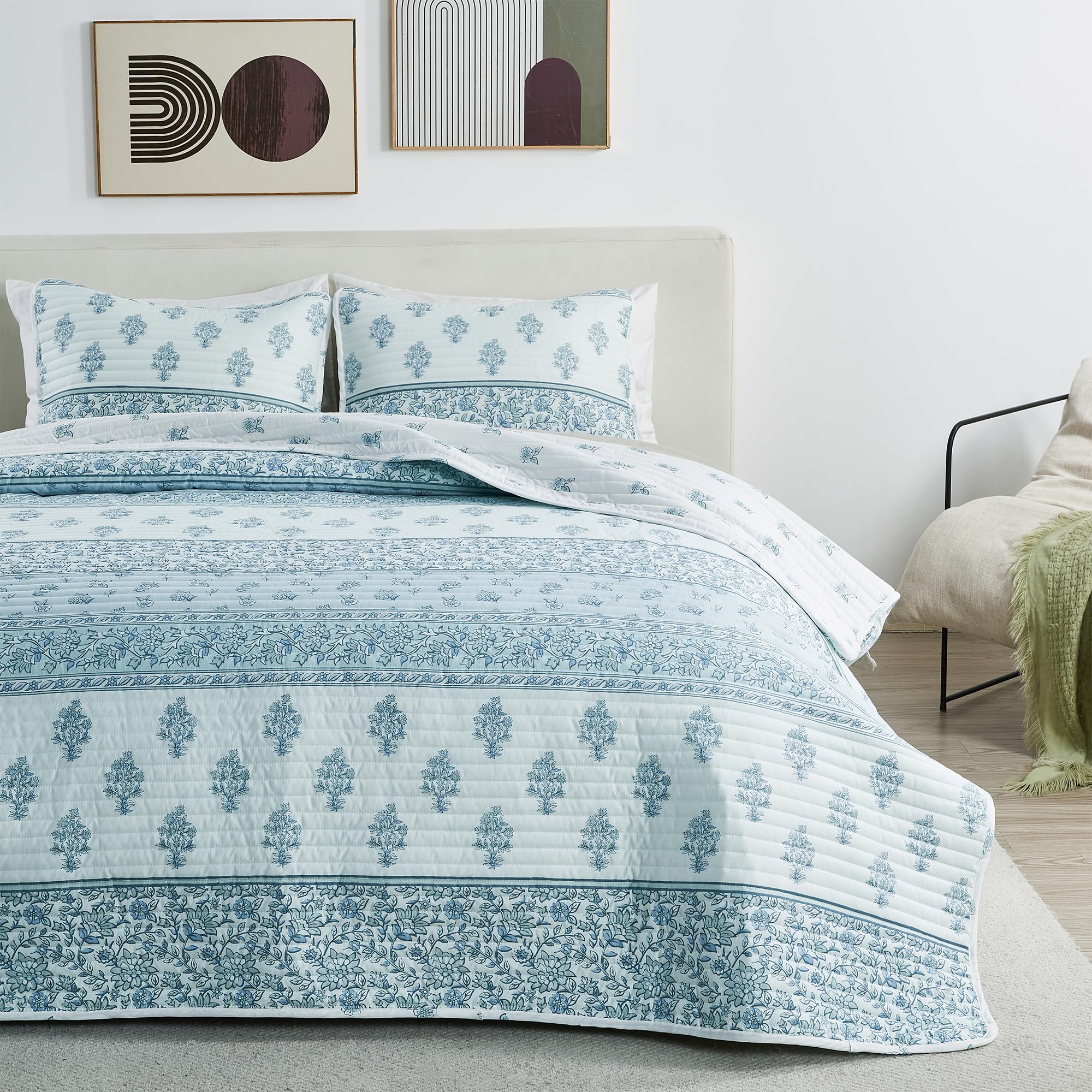 King Vintage Floral Quilt Coverlet & Pillow Shams | Blue Spring Bedding ...