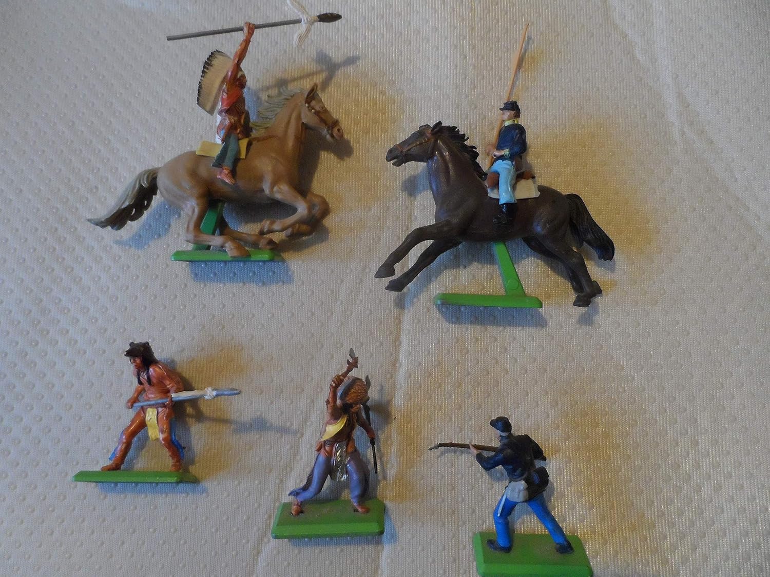 COWBOYS AND INDIANS BY BRITAIN X 5: Amazon.co.uk: Toys & Games