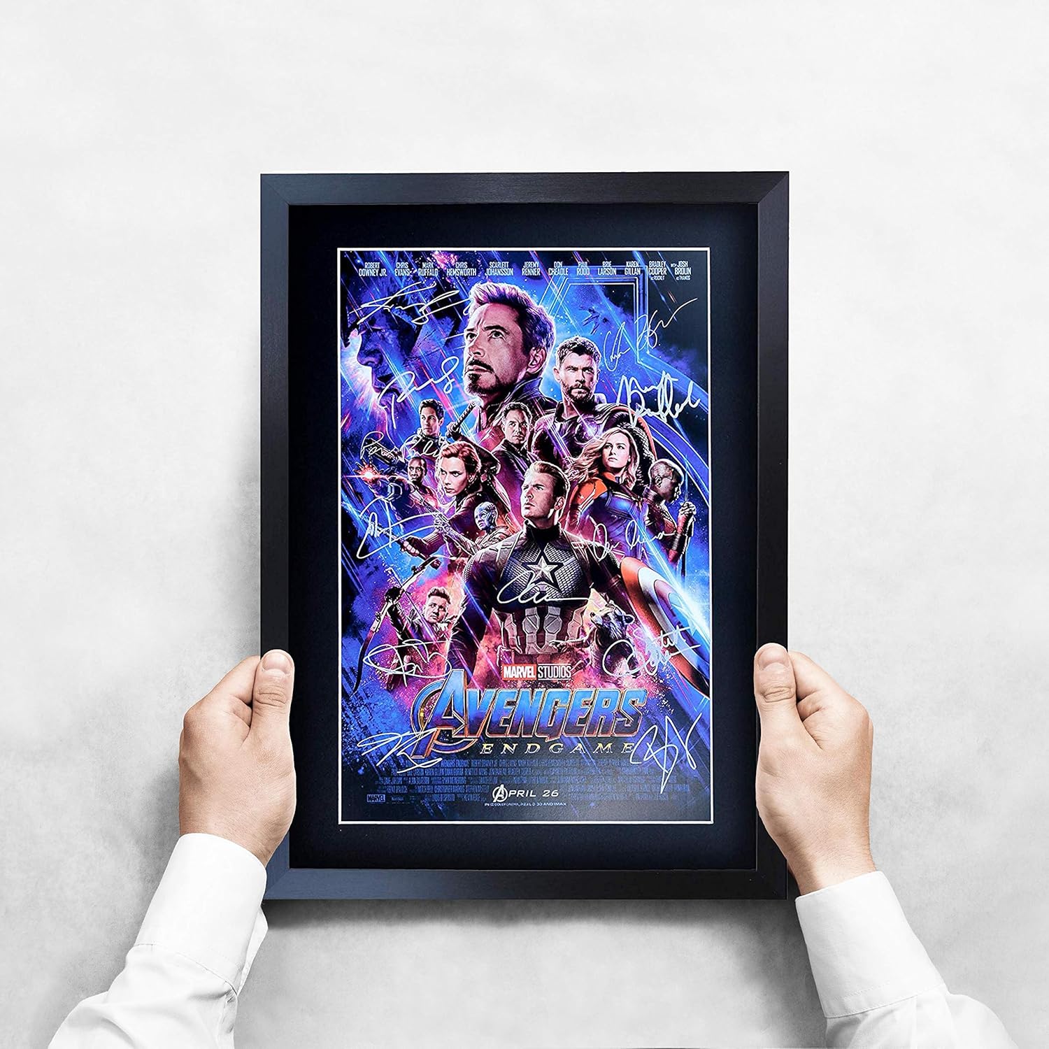 Autogramme & Autographen Avengers Infinity War Marvel Cast Signed ...