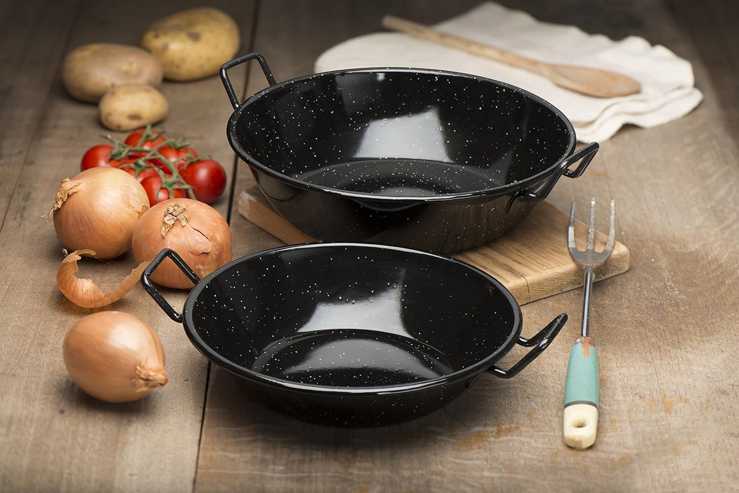 Zinel 4504 Pan Kadai/Wok with Handles, Enamel, Black/White Dots, 26cm ...