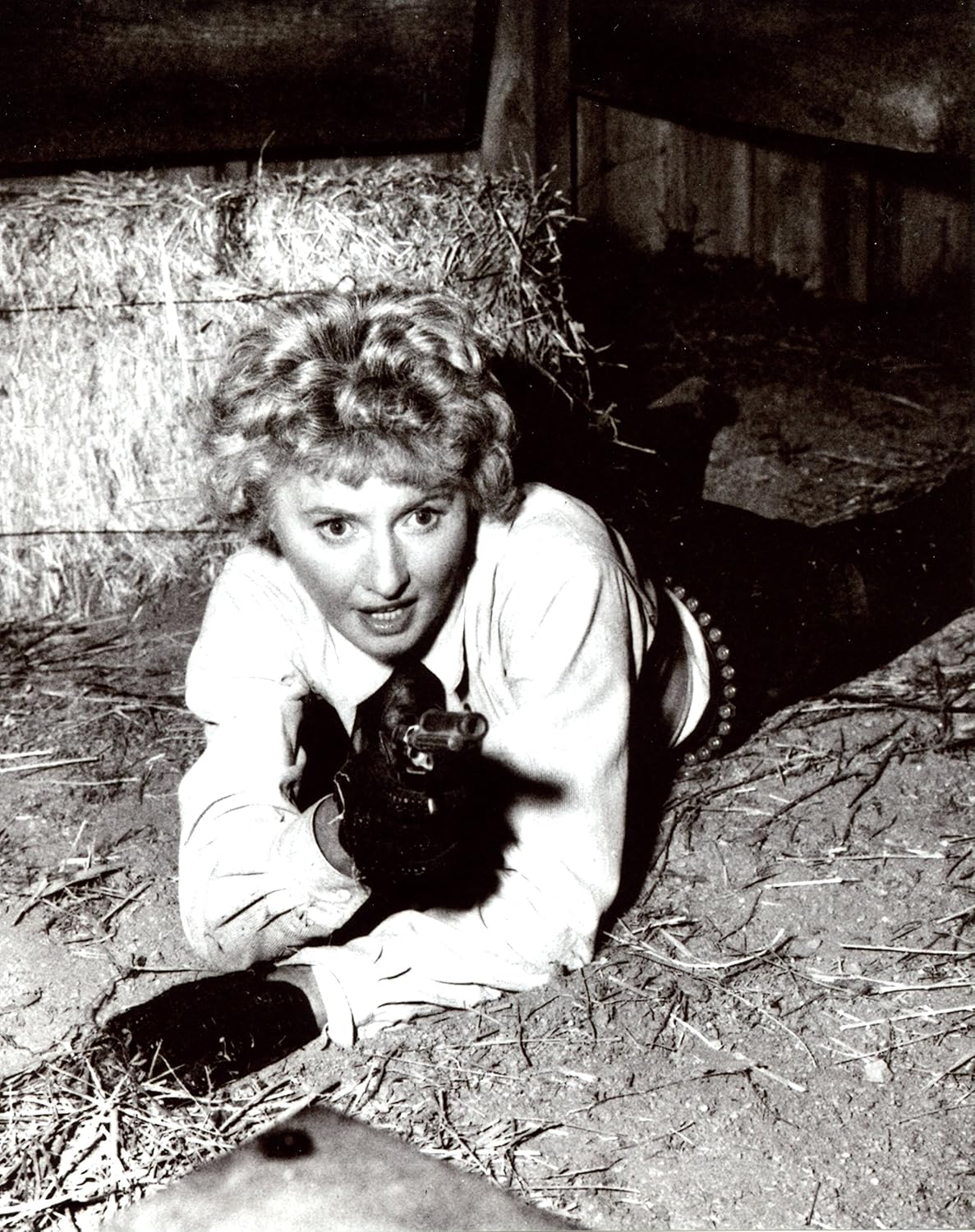 Barbara Stanwyck with gun 8x10 Photo #R8812 at Amazon's Entertainment ...