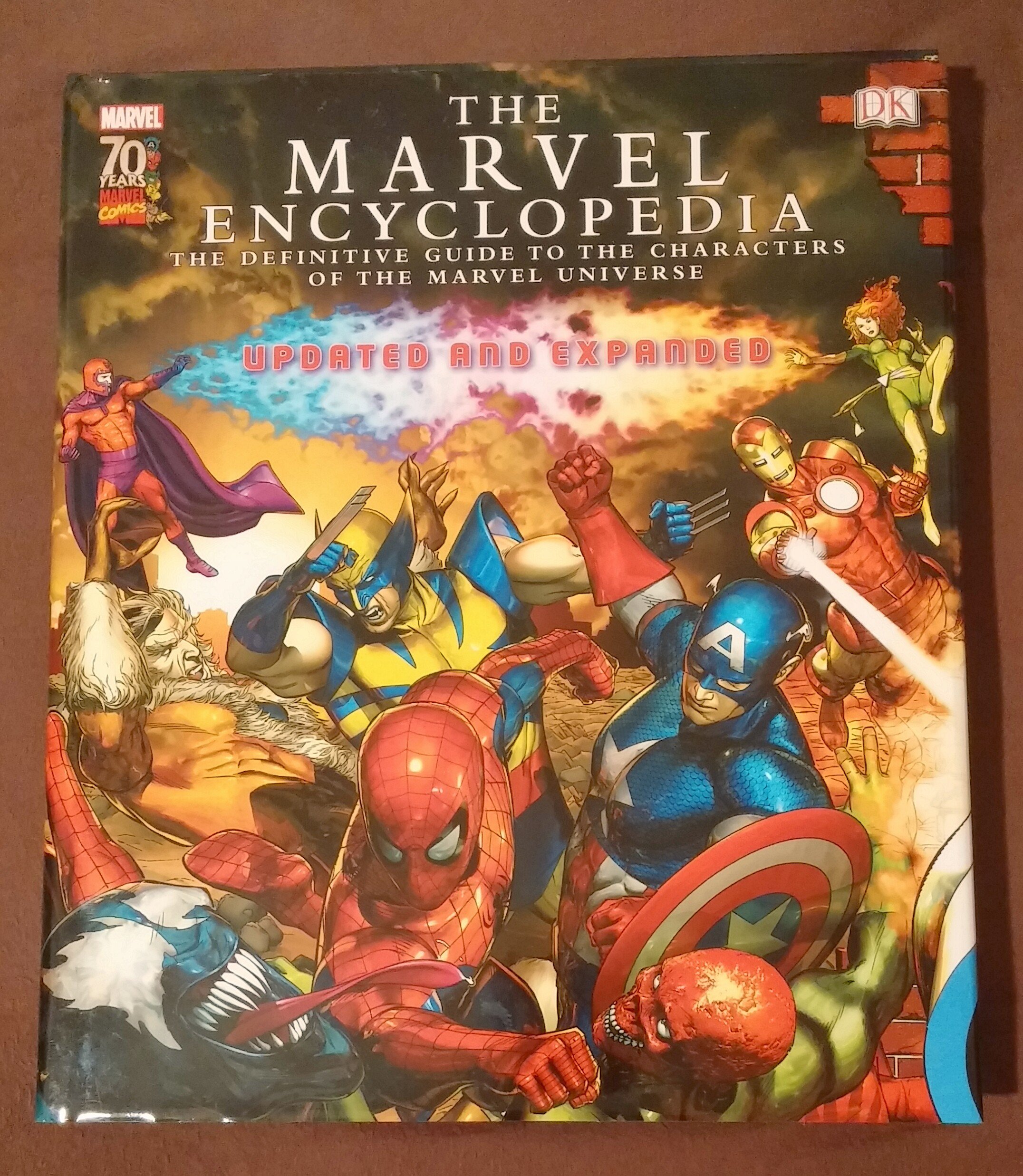 Mua The Marvel Encyclopedia: A Definitive Guide to the Characters of ...