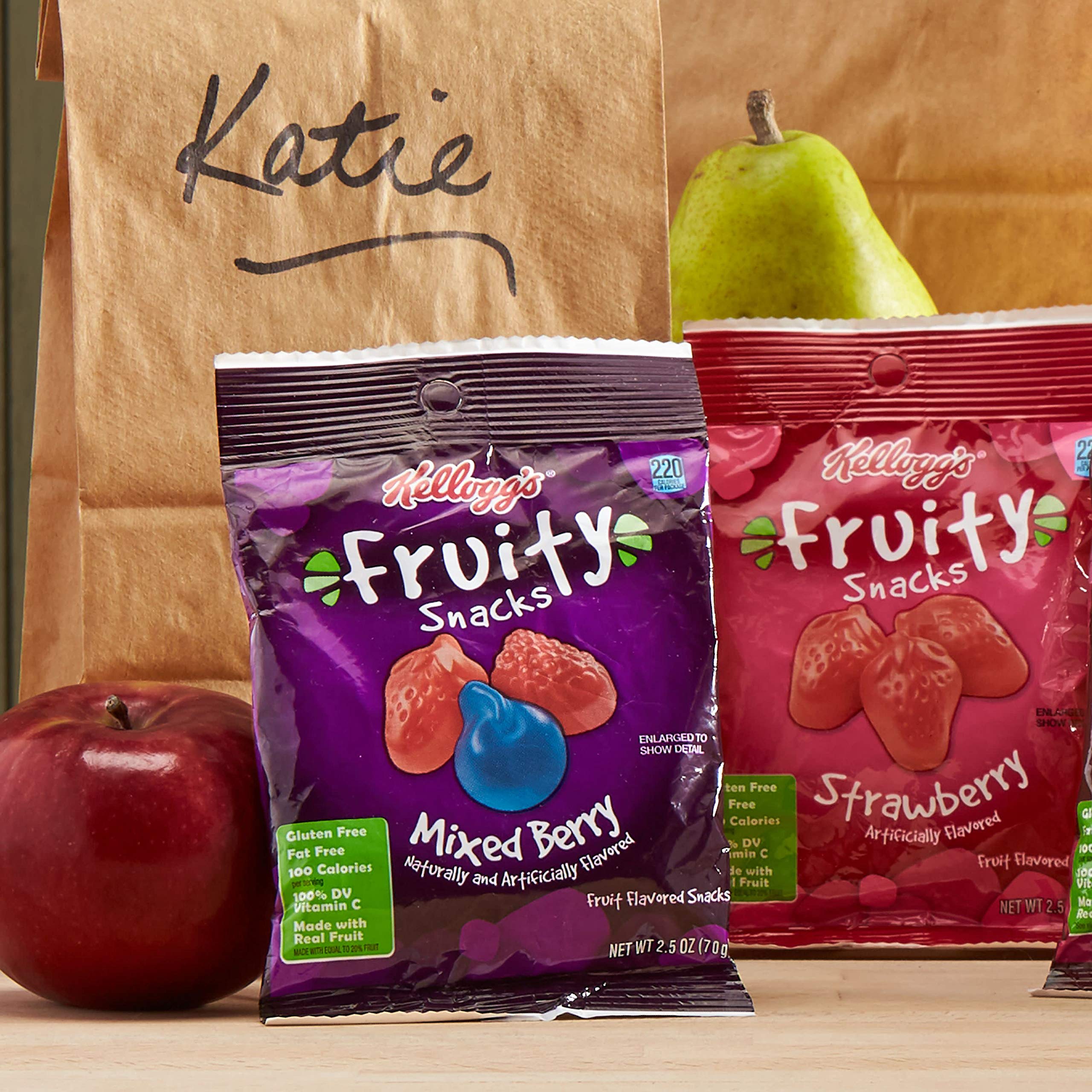 Mua Fruity Snacks, Strawberry, 2.5 Ounce (Pack of 48) trên Amazon Mỹ ...