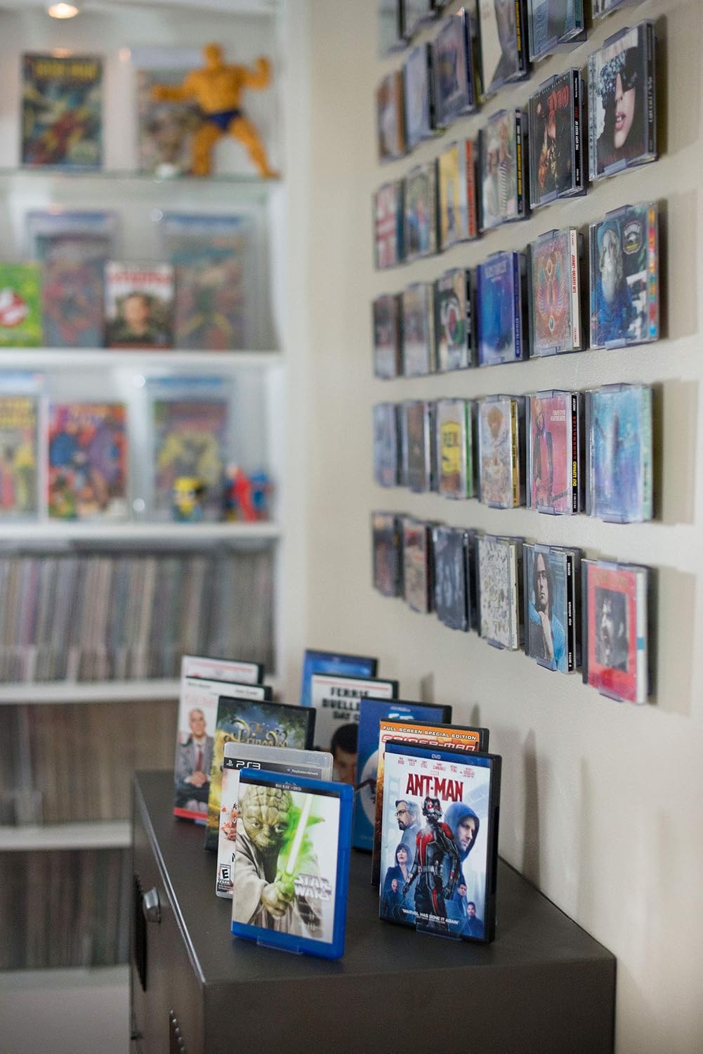 CollectorMount DVD Mount Video Game, 45 Record and Blu-Ray Shelf Stand ...