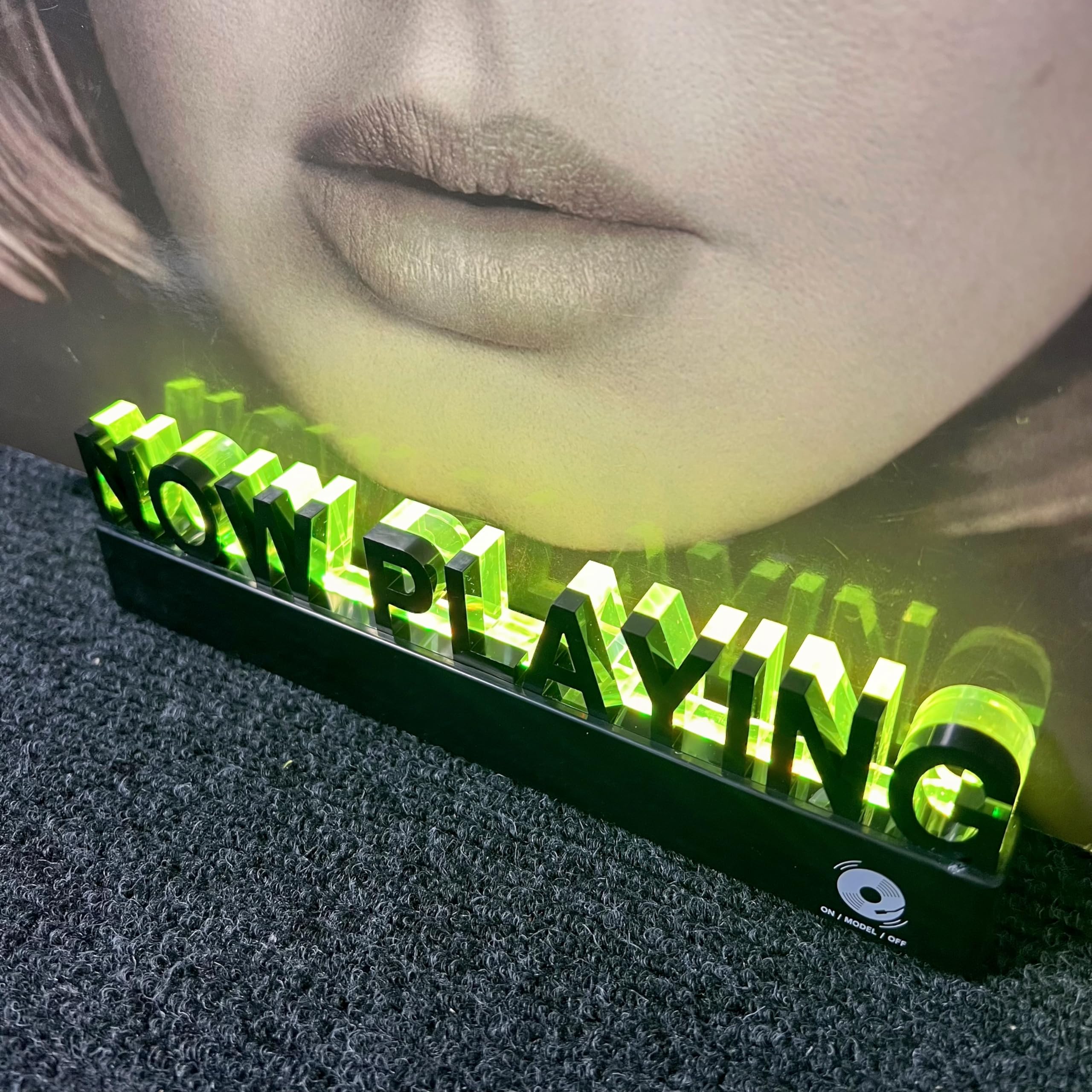 LIGOLIG Now Playing Vinyl Record Stand?Vinyl Record Holder Wall Mount ...