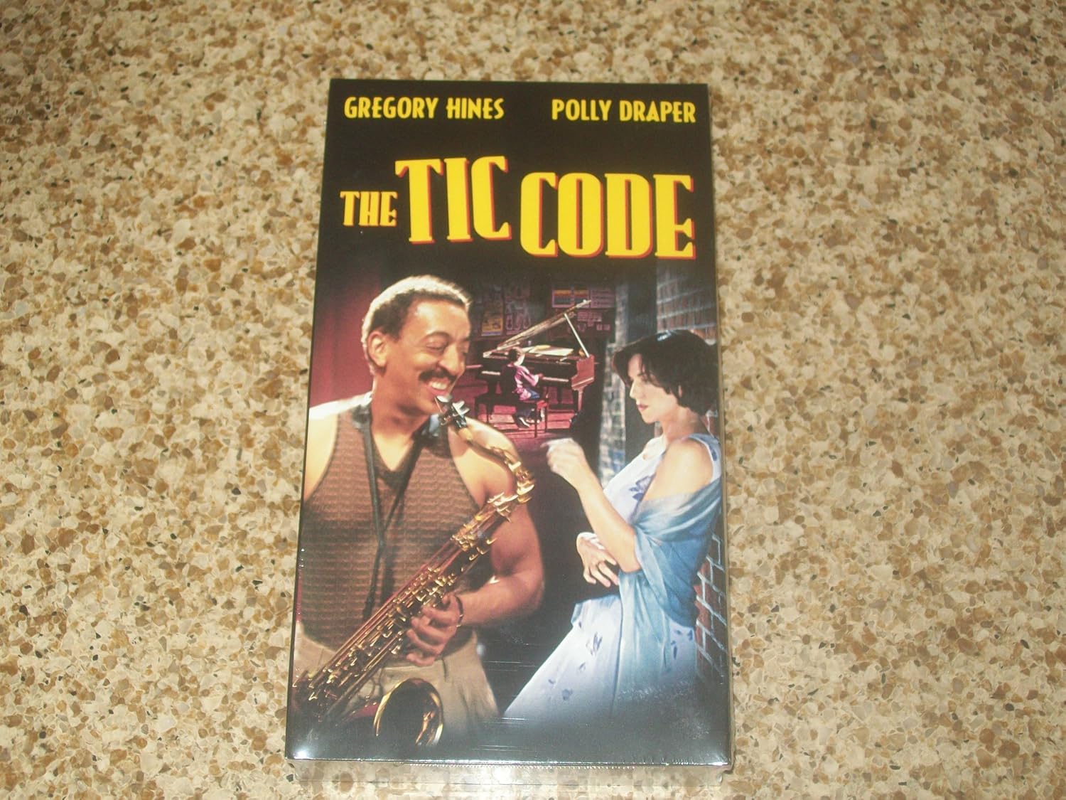 Amazon.com: Tic Code [VHS]: Chris Marquette, Polly Draper, Carol Kane ...