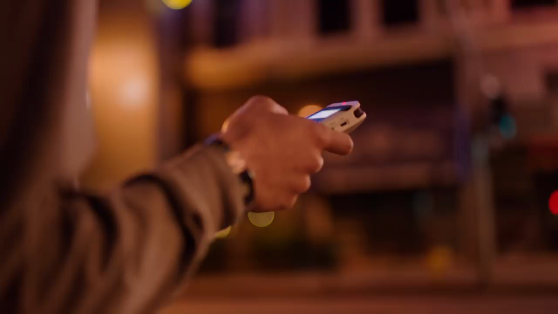 Watch Roland R-07 Overview on Amazon Live