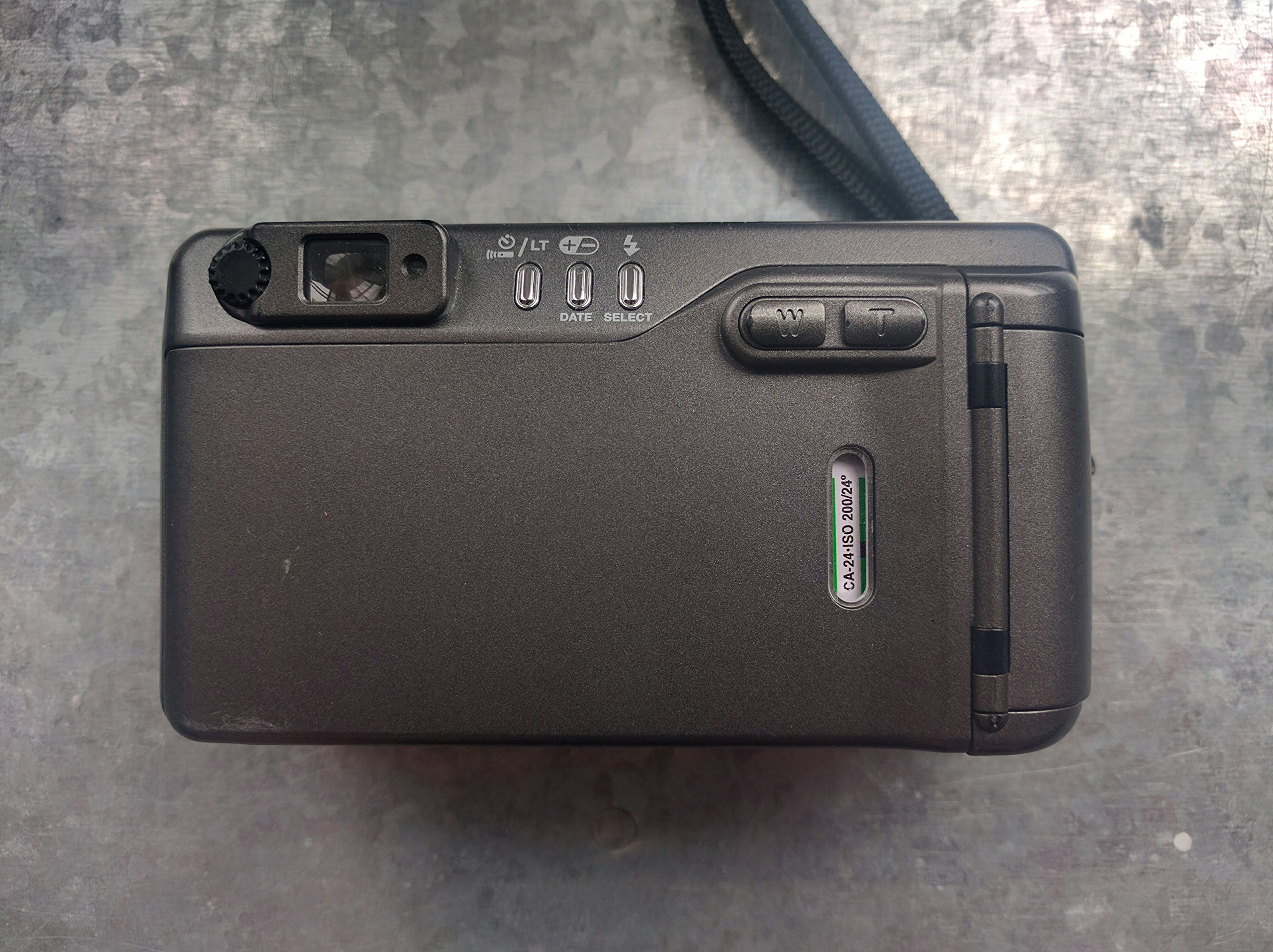 Mua Yashica T4 Compact 35mm Camera w/ Zoom Kit trên Amazon Mỹ chính ...