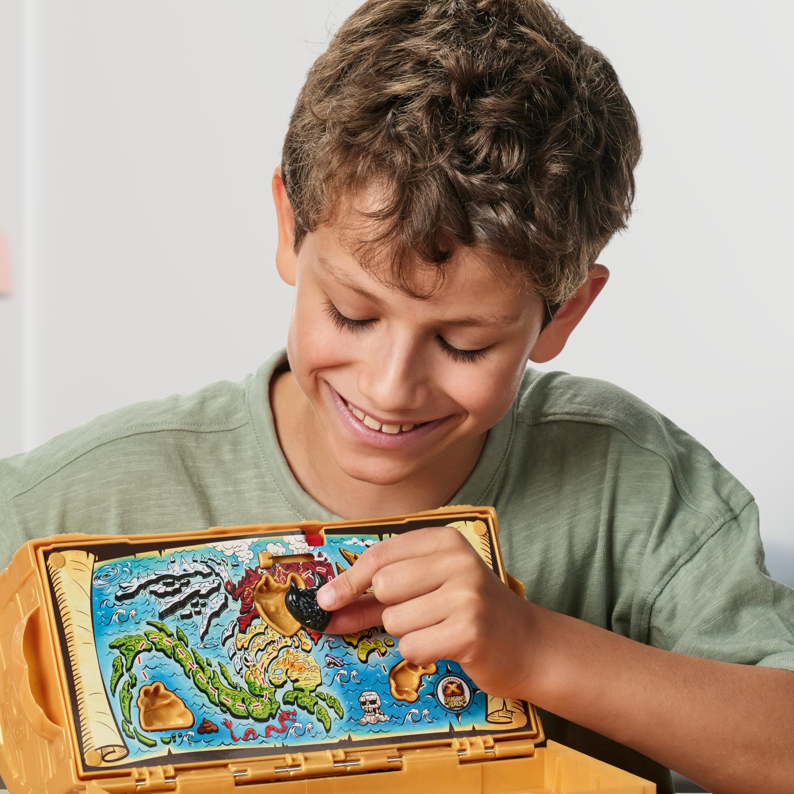 Mua Treasure X Lost Lands Dragon's Realm Mystery Chest | Unlock Chests ...