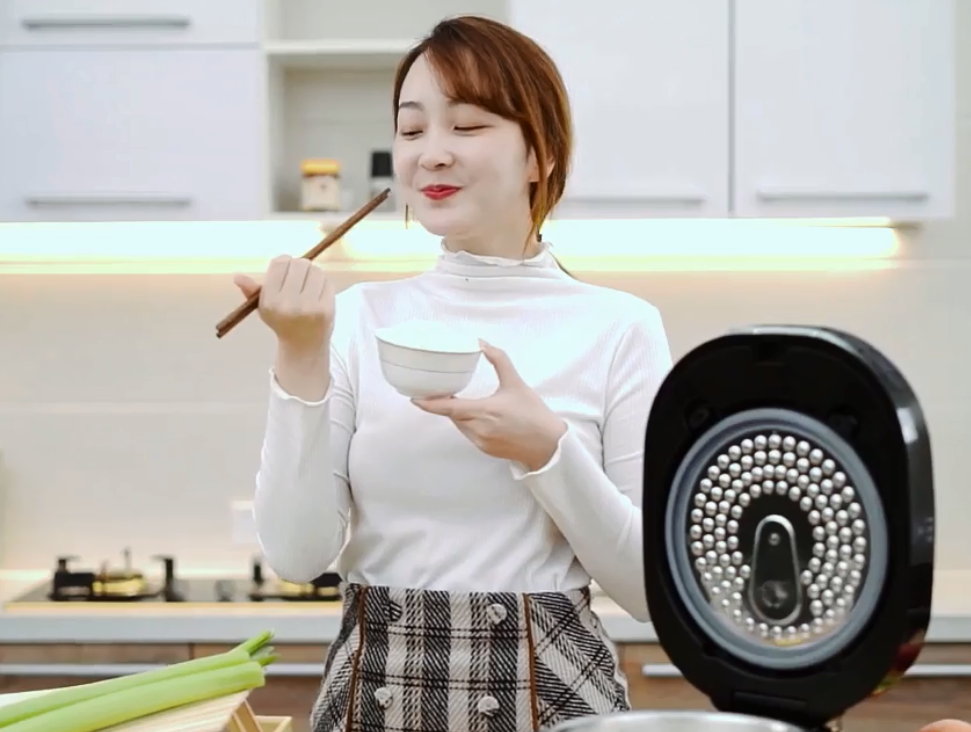 Watch Buffalo IH Rick Cooker ﹙10 cups﹚ on Amazon Live