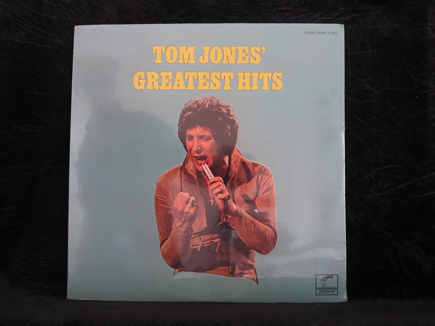 Tom Jones - Tom Jones' Greatest Hits - Amazon.com Music