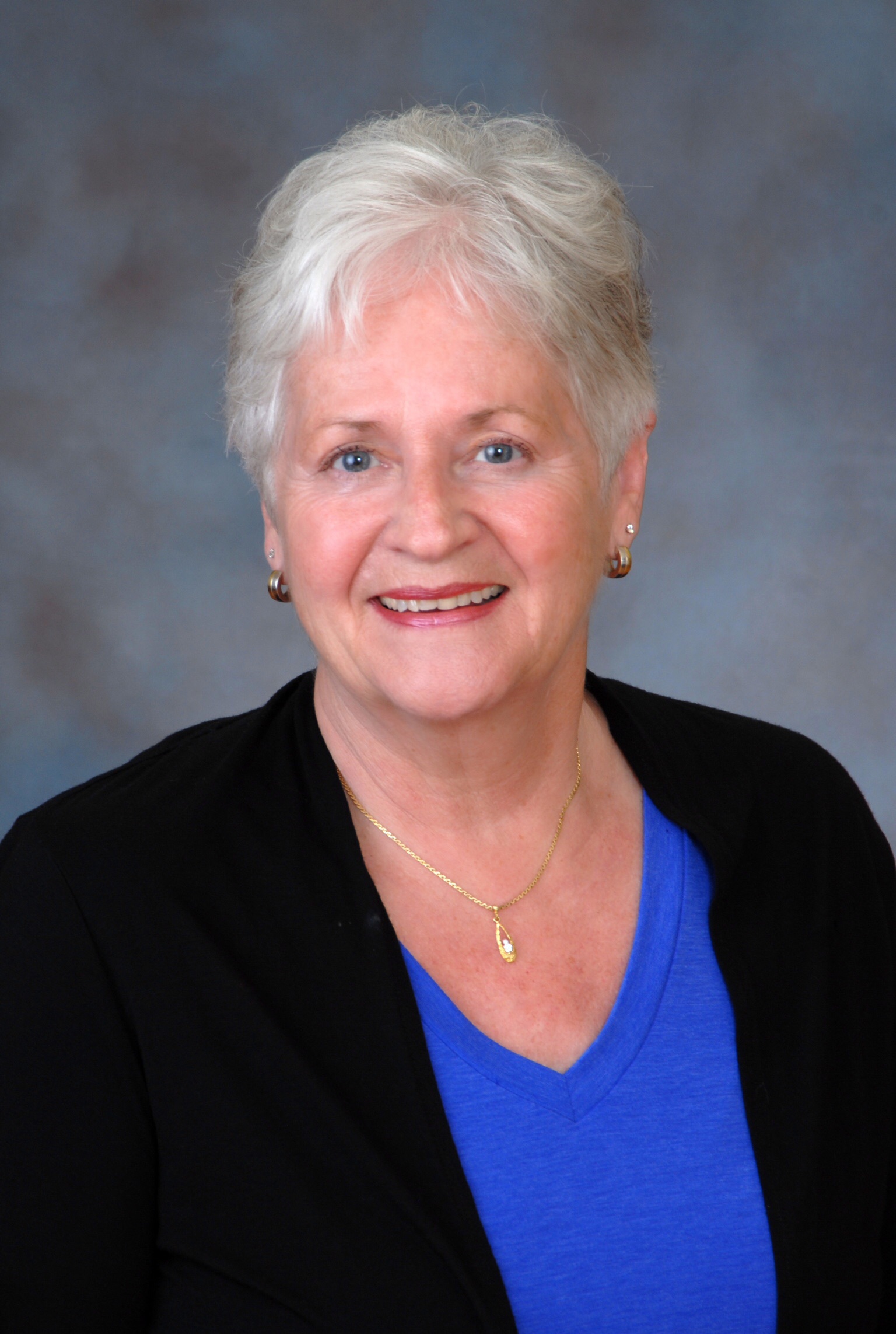 Lisa Hardwick's Instagram, Twitter & Facebook on IDCrawl