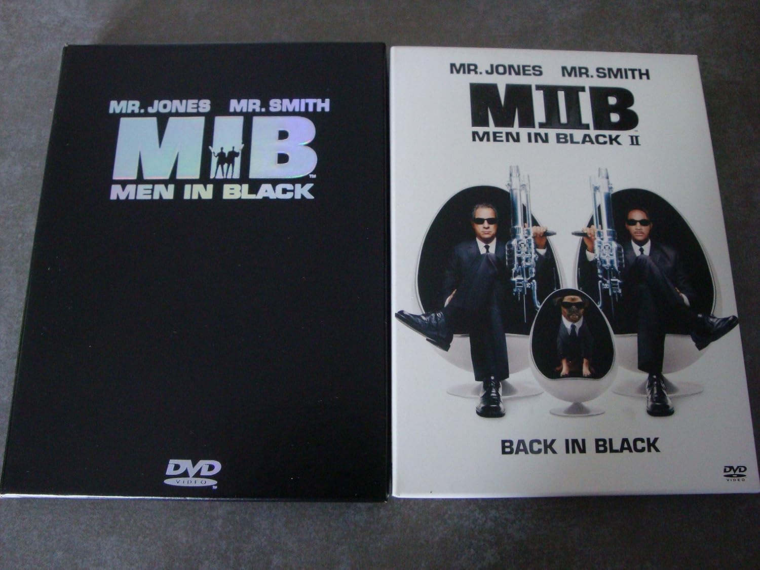 Amazon.com: MEN IN BLACK & MEN IN BLACK 2 (MIB & MIIB) LIMITED ...