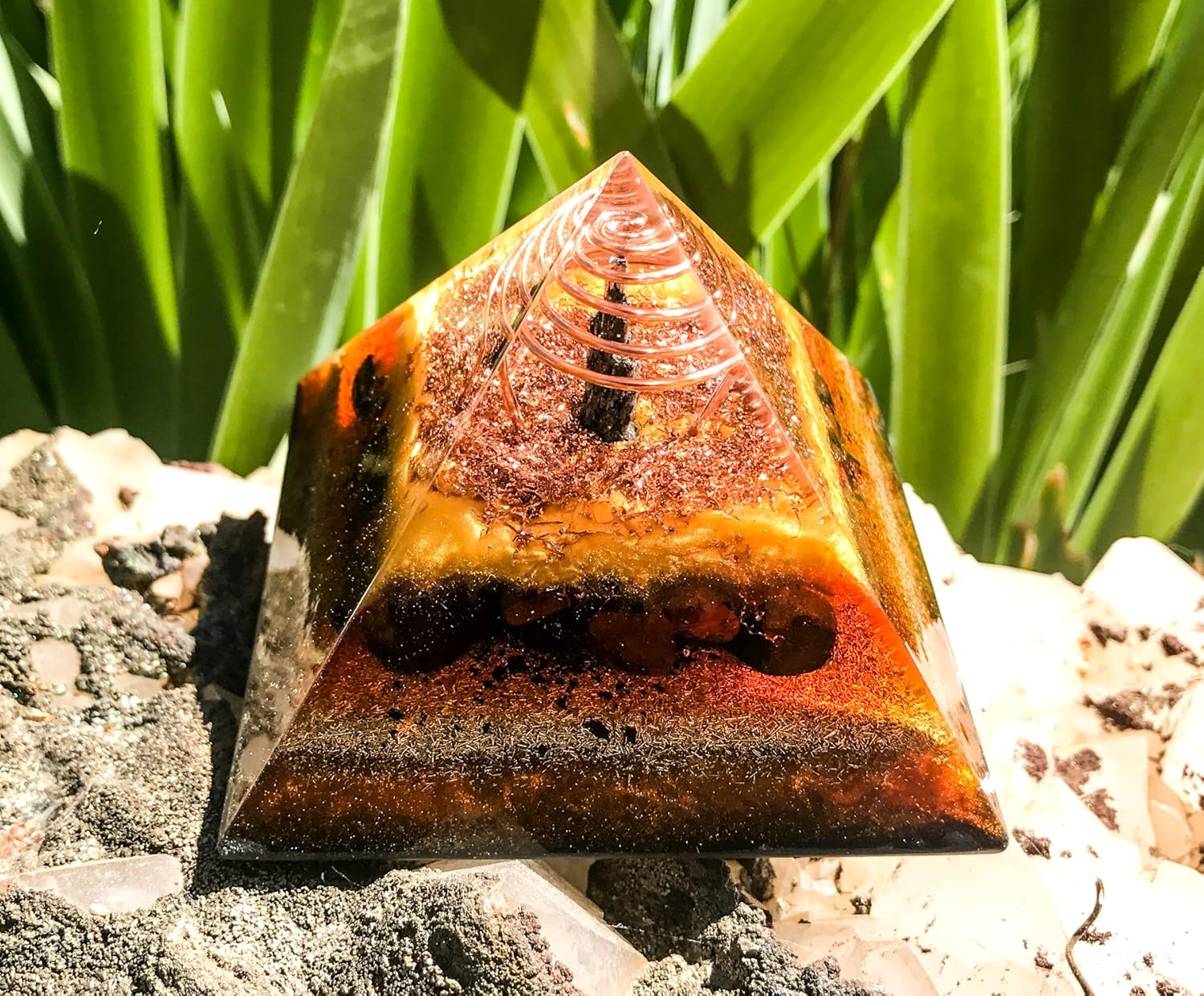 Amazon.com: Shungite Orgonite Pyramid/Orgone Generator/EMF Protection ...