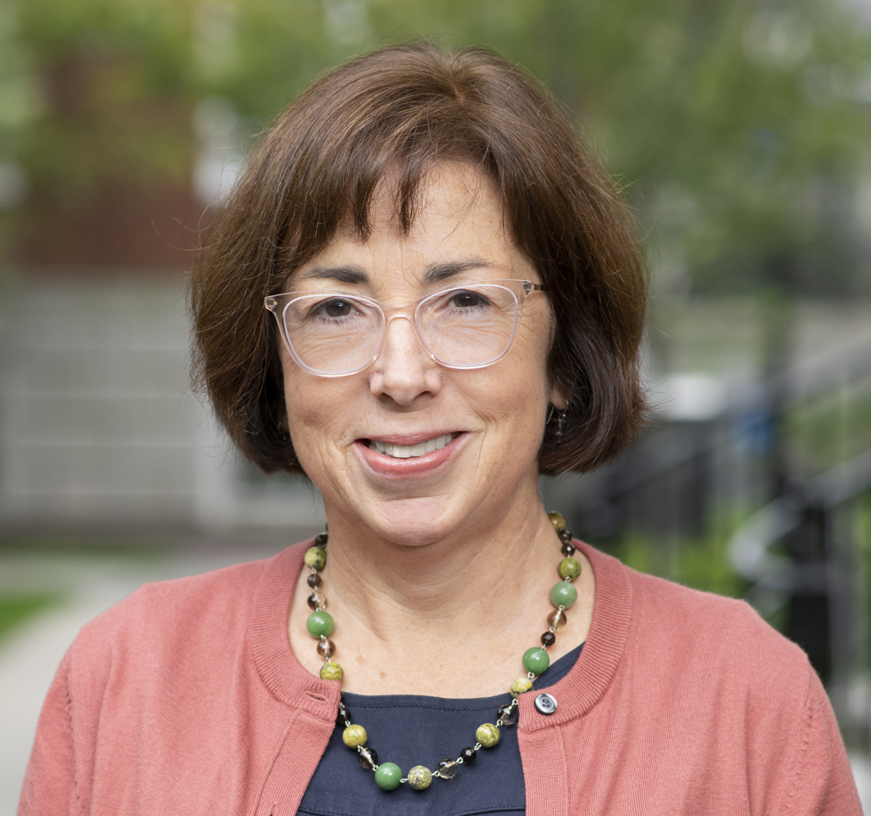 Suzanne Mettler – Audio Books, Best Sellers, Author Bio | Audible.com