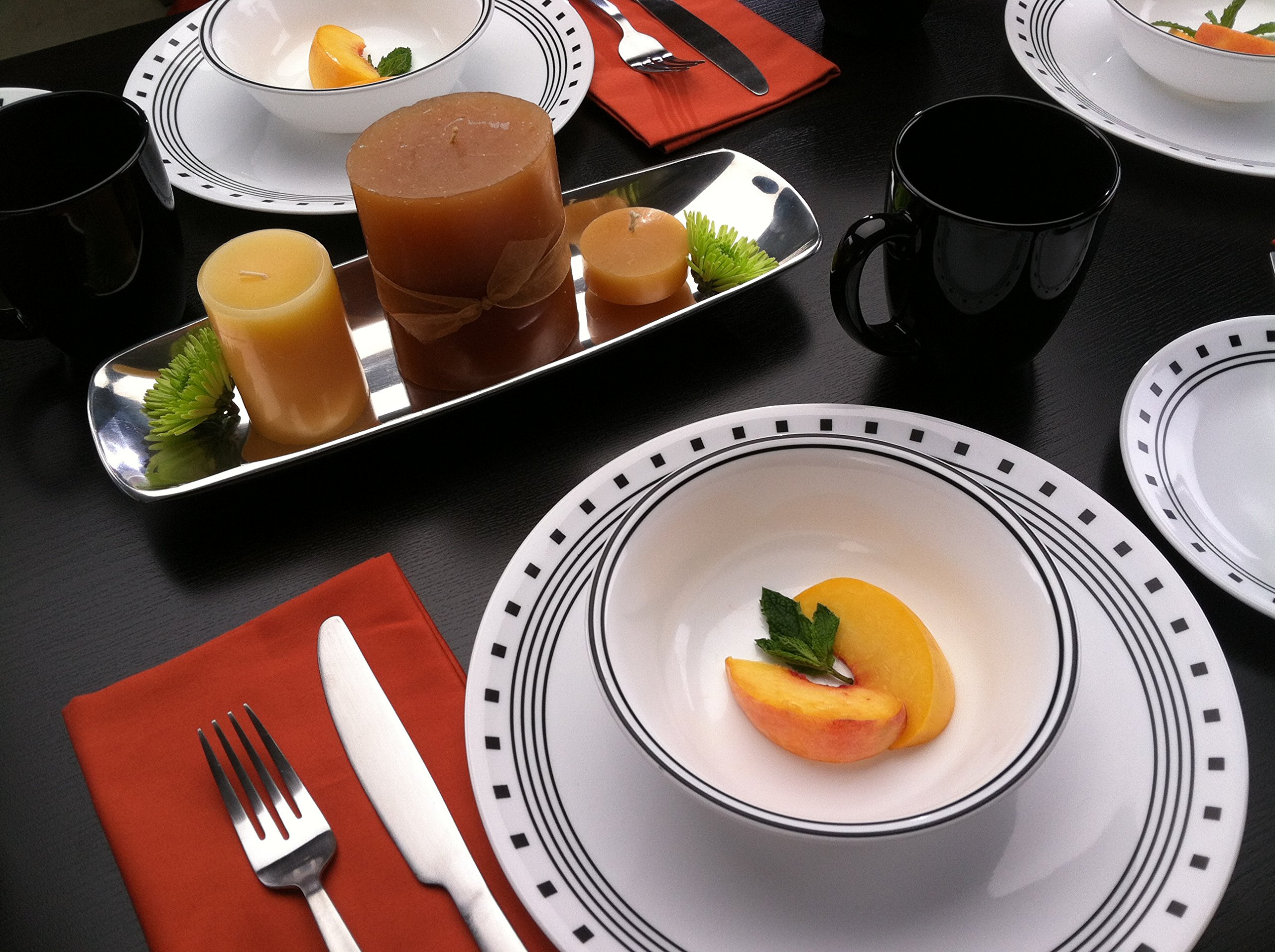 Mua Corelle City Block Dinnerware Set with Lids (20-Piece) trên Amazon ...