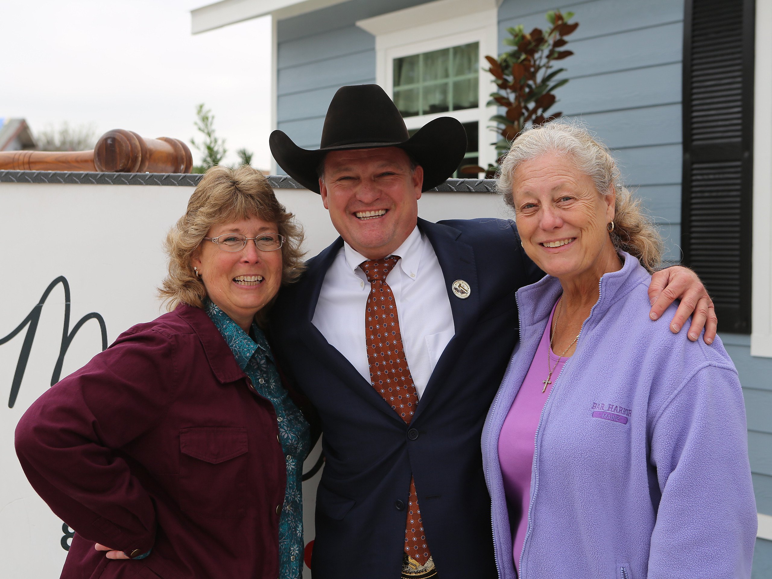 Watch Texas Flip N Move, Season 8 | Prime Video