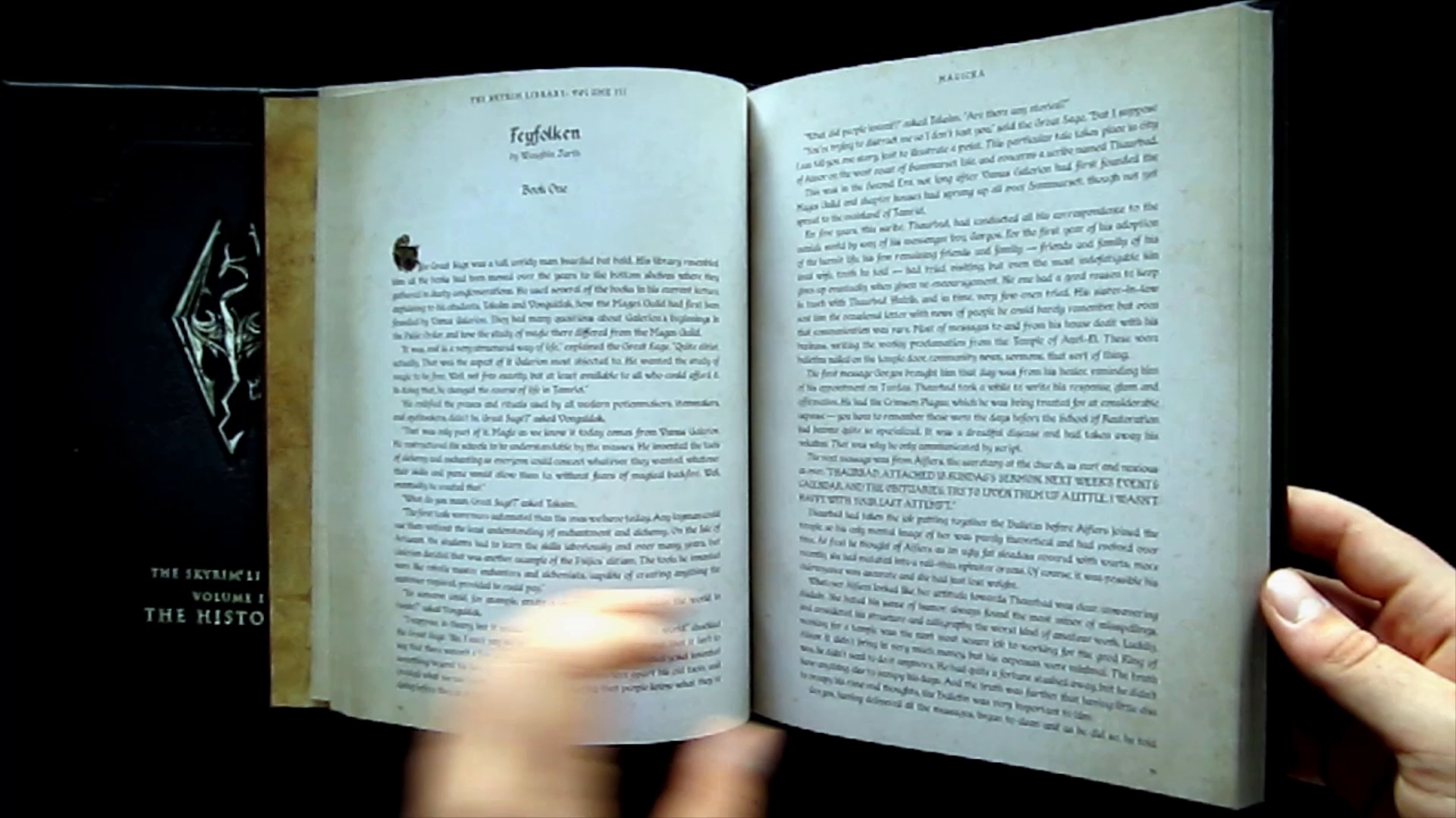 Amazon.com: The Elder Scrolls V: Skyrim - The Skyrim Library, Vol. I ...