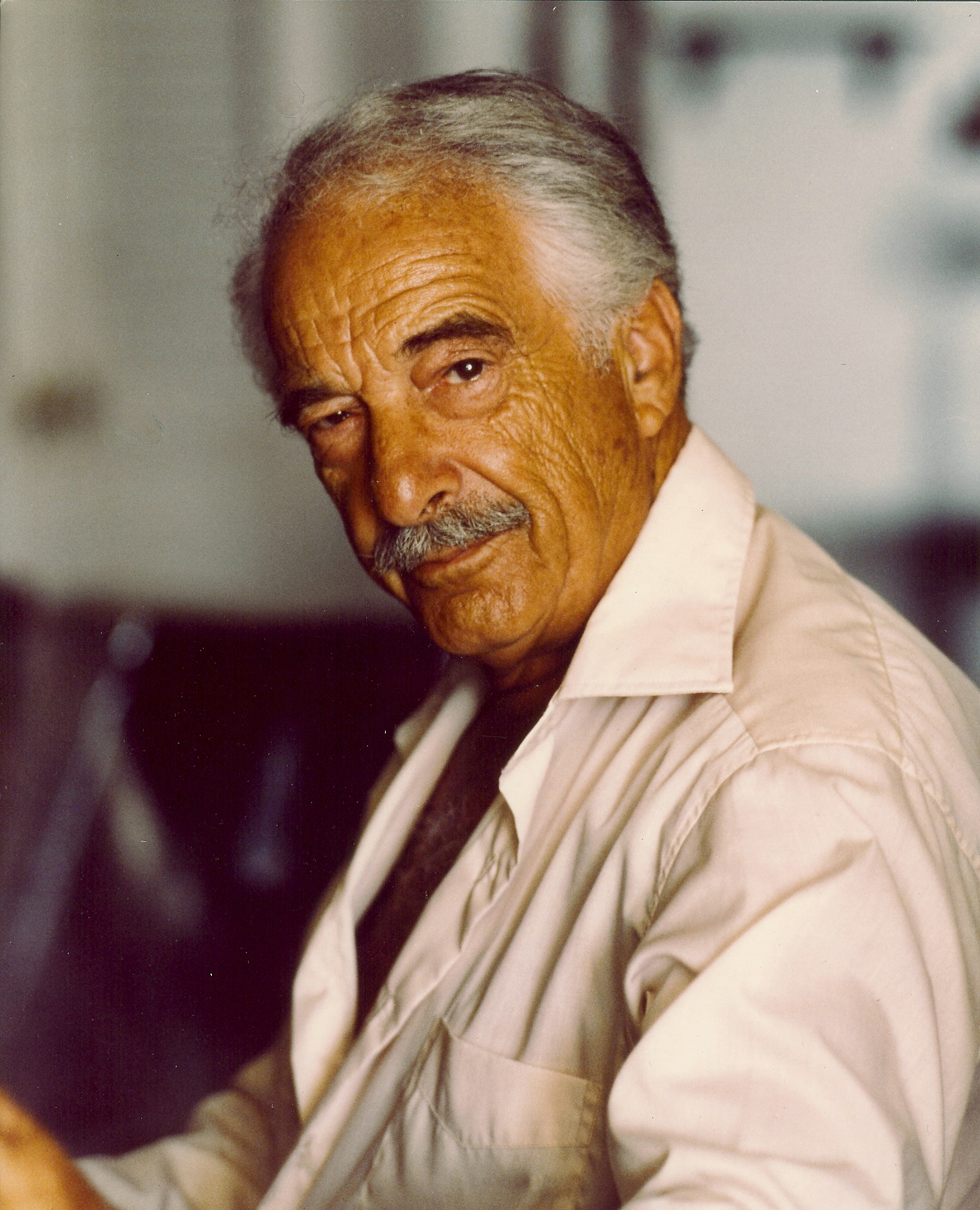 Victor Borge bei Amazon Music