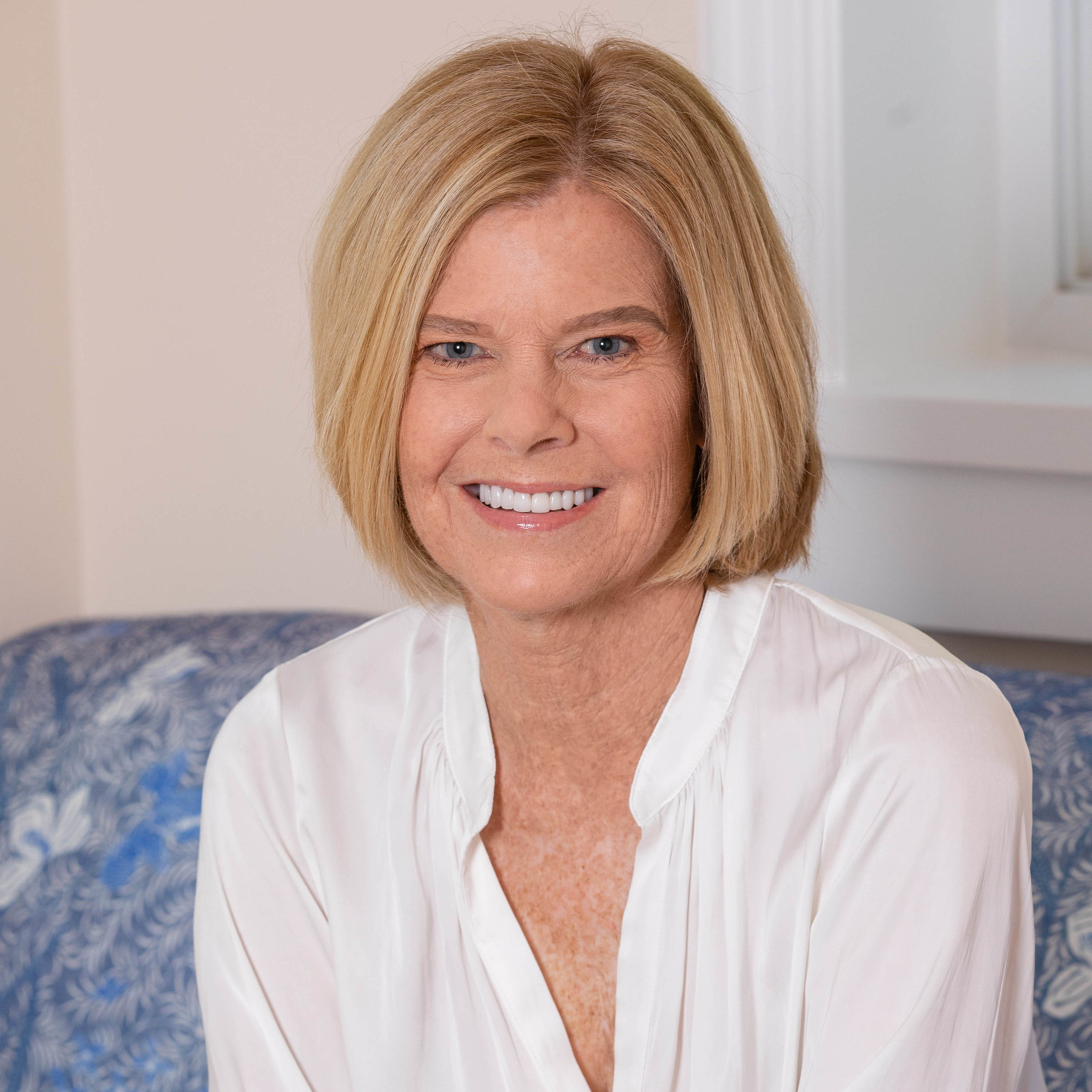 Mary Simses – Audio Books, Best Sellers, Author Bio | Audible.com