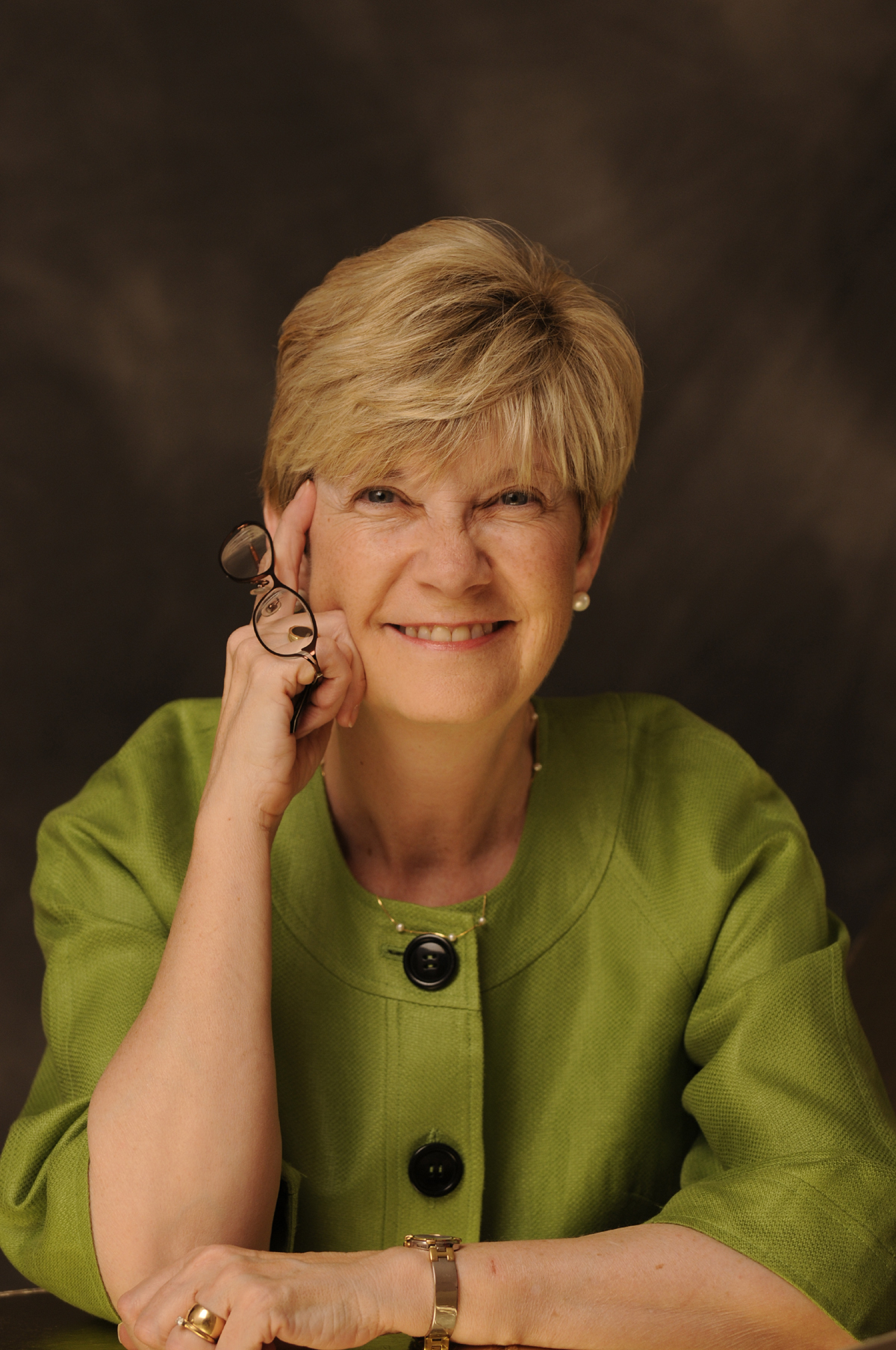 Sharon Armstrong – Audio Books, Best Sellers, Author Bio | Audible.com
