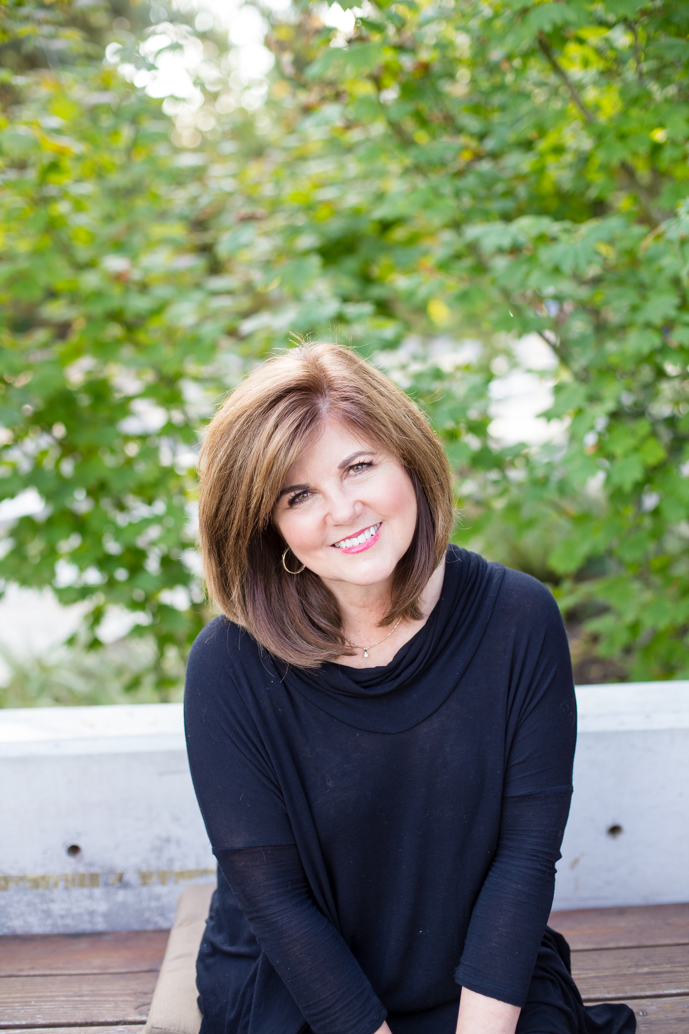 Diane Comer – Audio Books, Best Sellers, Author Bio | Audible.com