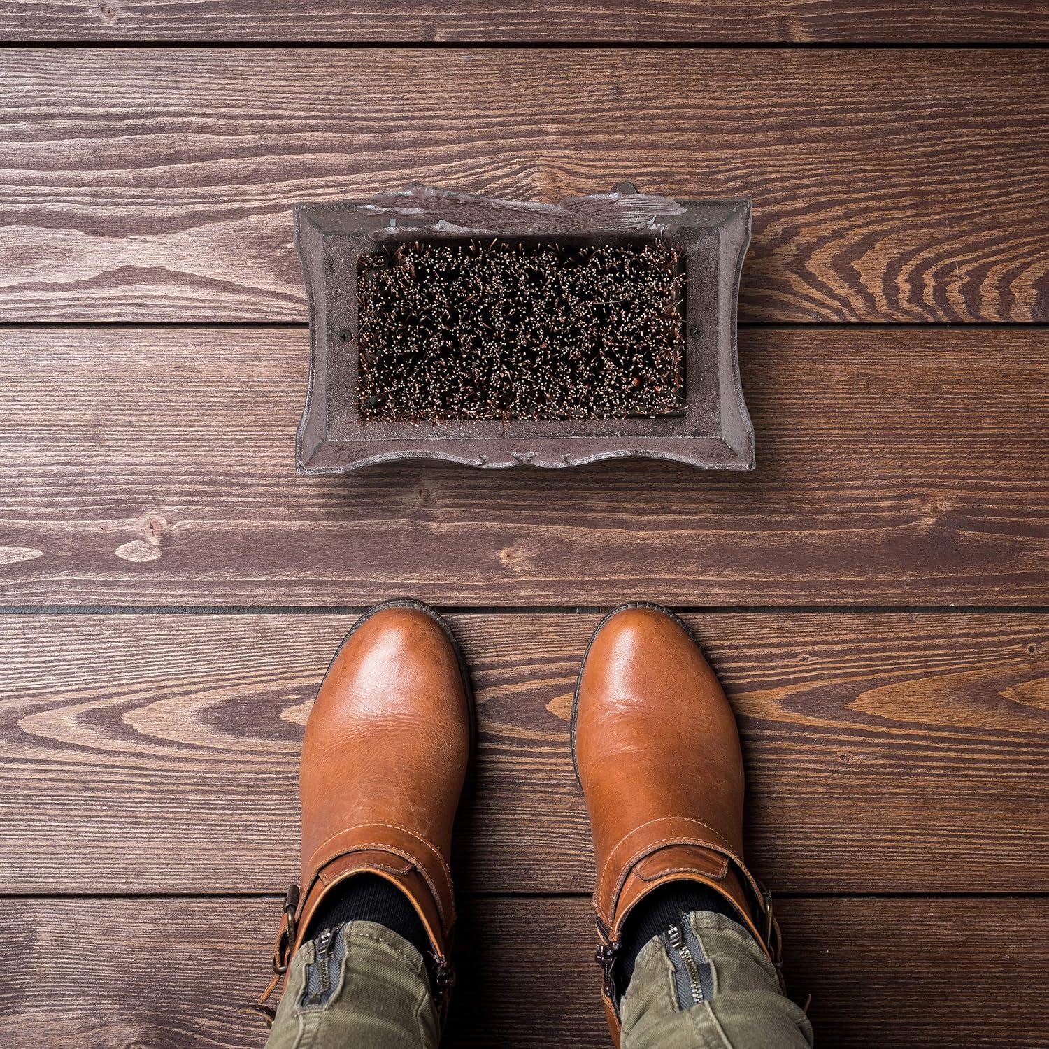 Relaxdays Cast Iron Shoe Brush, Hard Bristles, Antique, Outdoor Boot ...