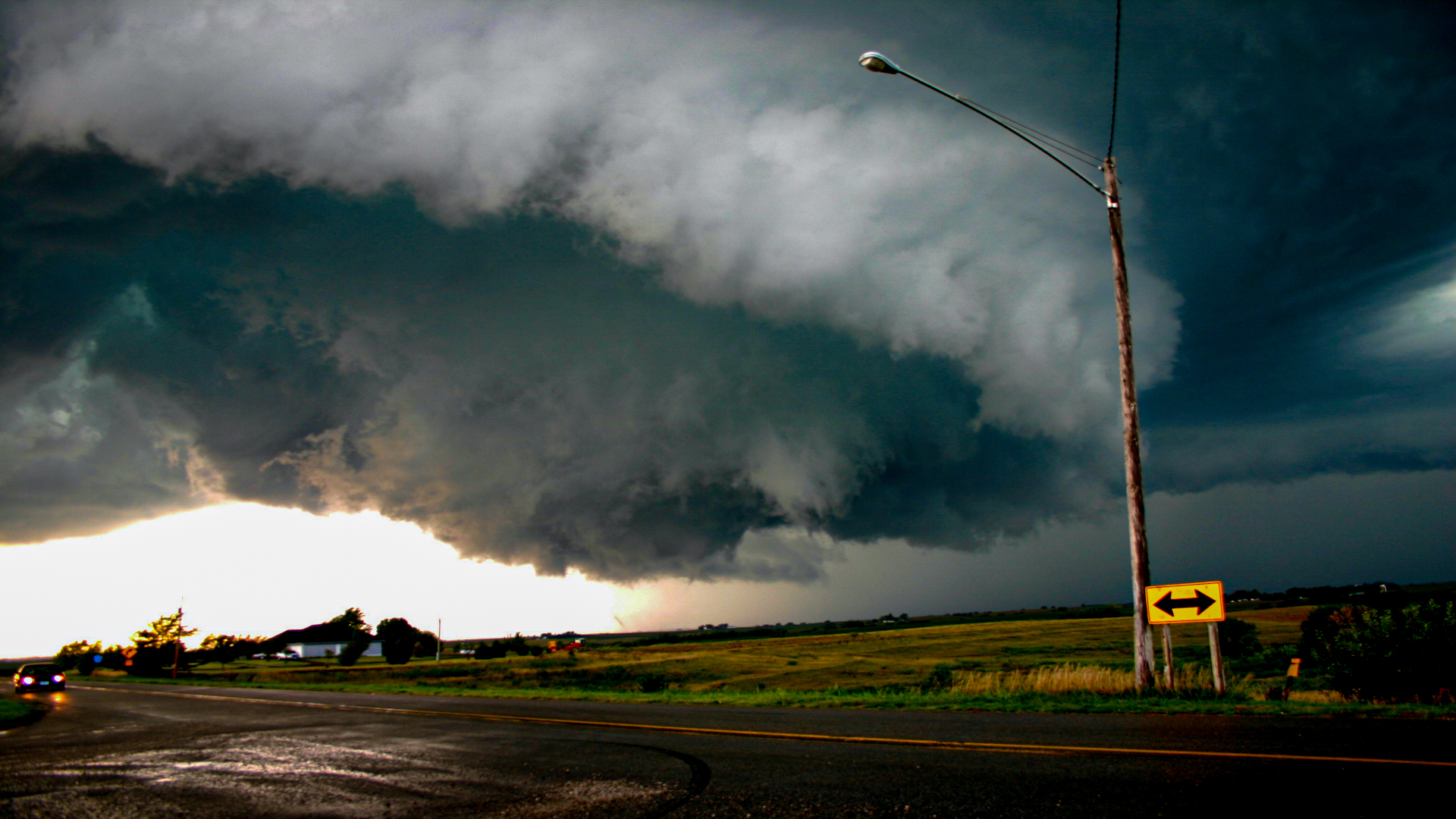 Monster Storms - Extreme Weather Gallery:Amazon.com:Appstore for Android