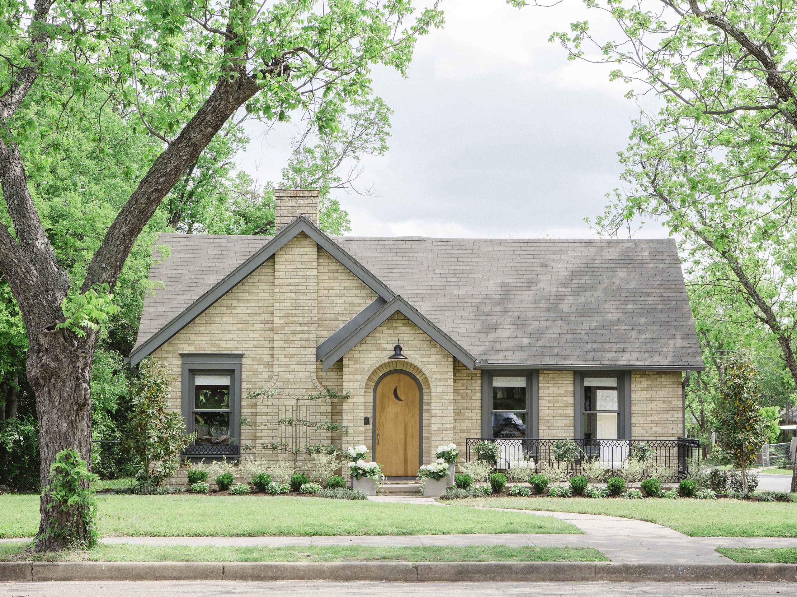 Watch Fixer Upper, Season 5 | Prime Video