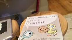 The Duckling Gets a Cookie!? (Pigeon series): Willems, Mo, Willems, Mo ...
