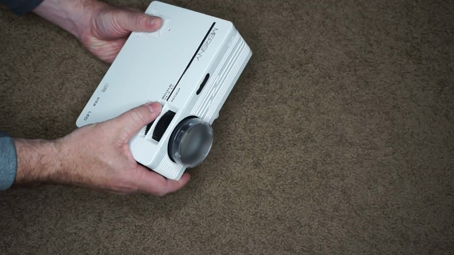 Watch Merisny Mini Portable Projector Review on Amazon Live