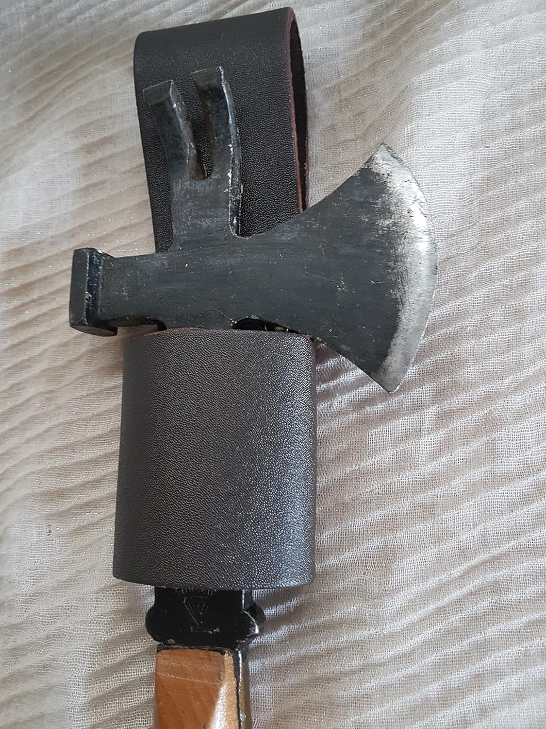 New Brown BBI Leather Axe Holder Strong Built: Amazon.co.uk: DIY & Tools