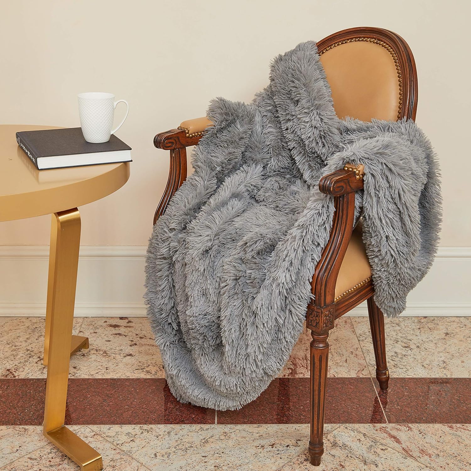 Celebrity Home Oversized Throw | Celebrity Home Interiors