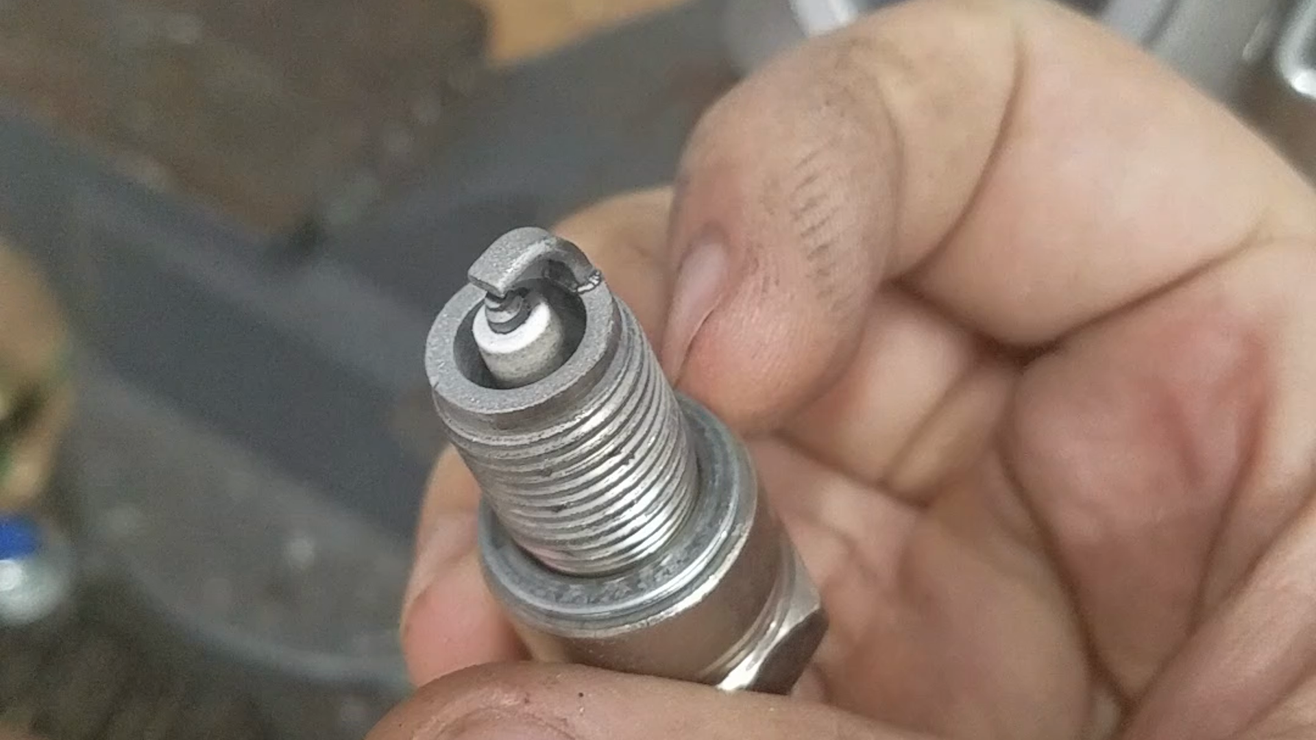 Watch Sunex 3912 Spark Plug Cleaner on Amazon Live