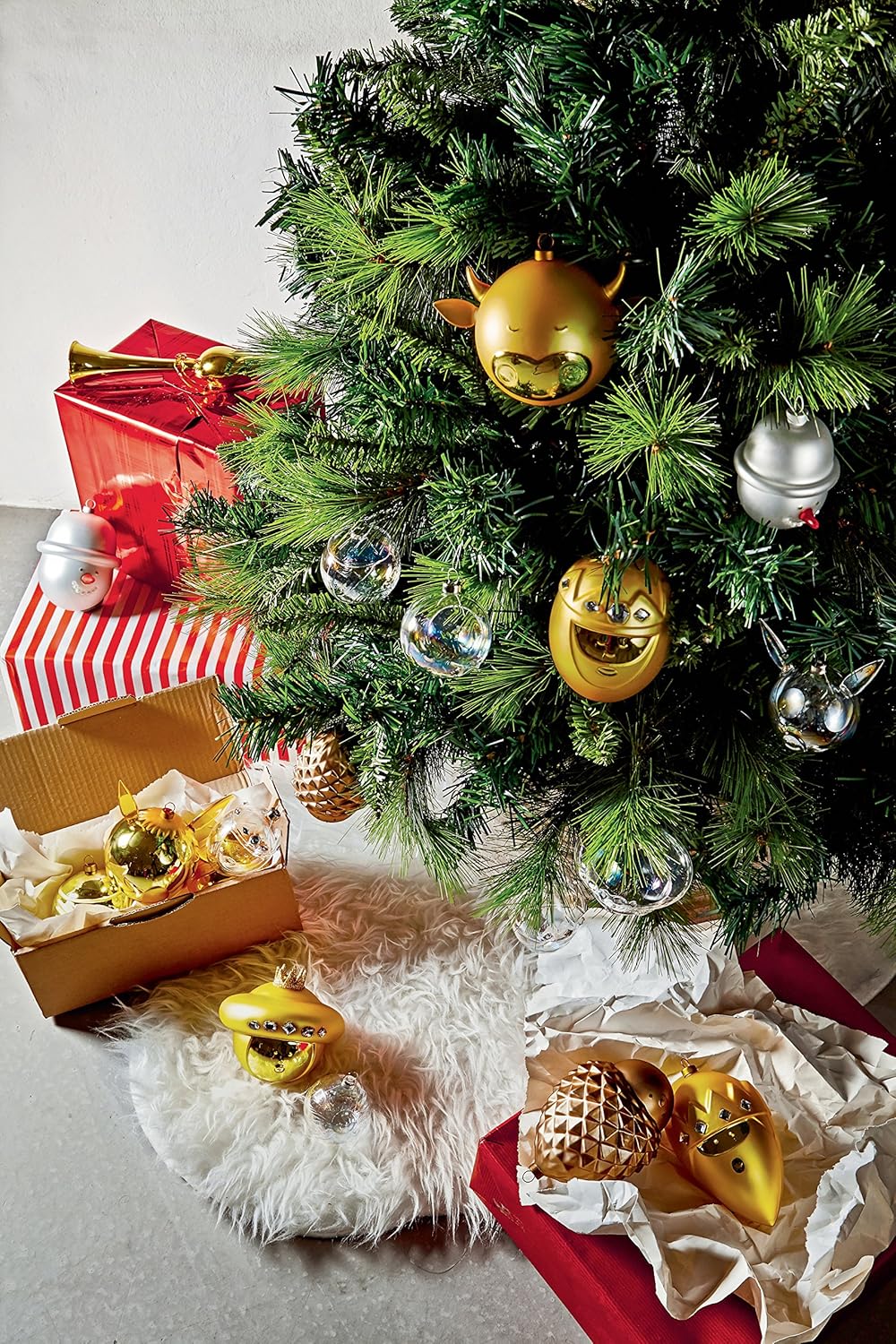 Home Accessories Gold Coloured Alessi Le Palle Presepe Set of 10 ...