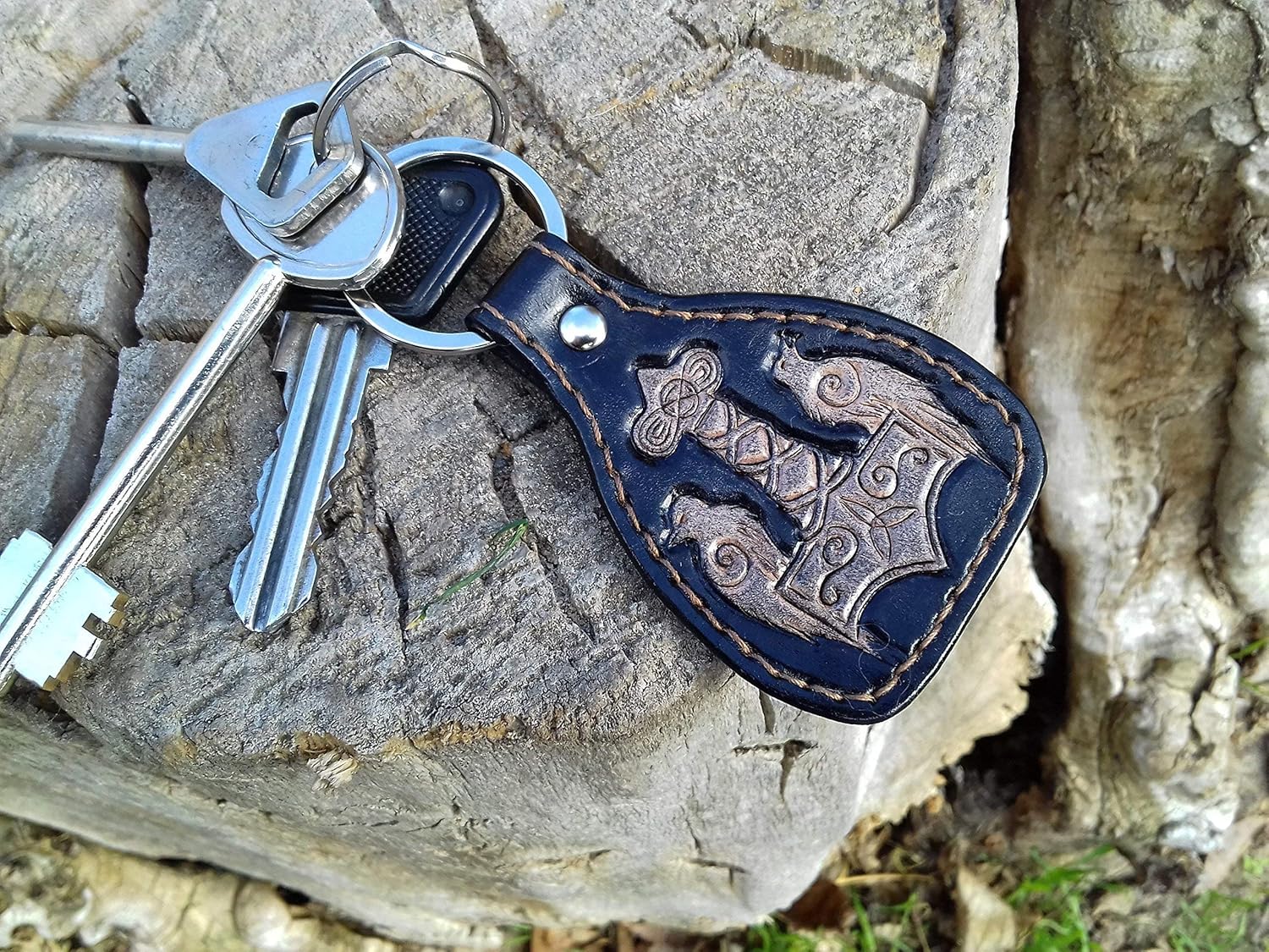 Amazon.com: 3D Genuine Leather Keychain, Key Holder, Key Ring, Key ...