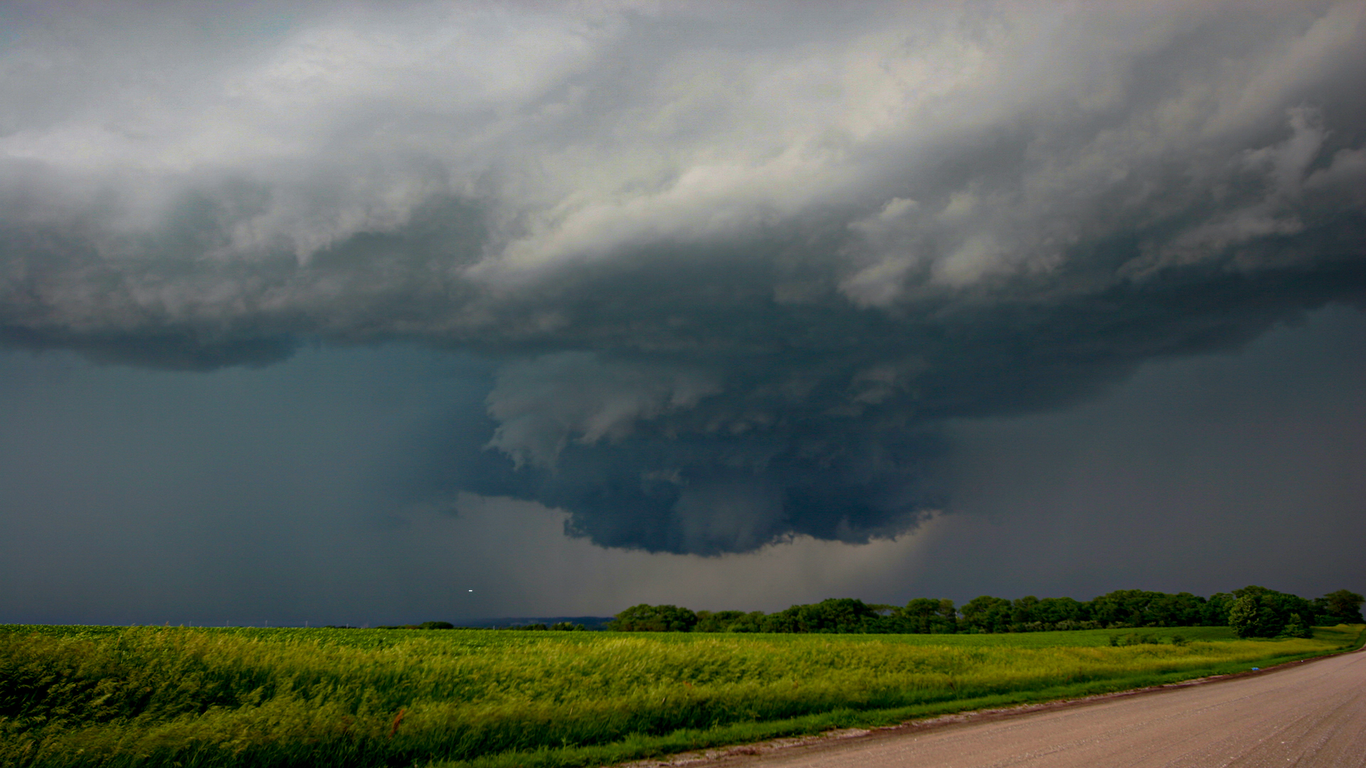 Monster Storms - Extreme Weather Gallery:Amazon.com:Appstore for Android