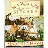 Marcella's Italian Kitchen: A Cookbook: Hazan, Marcella: 8601409779997 ...