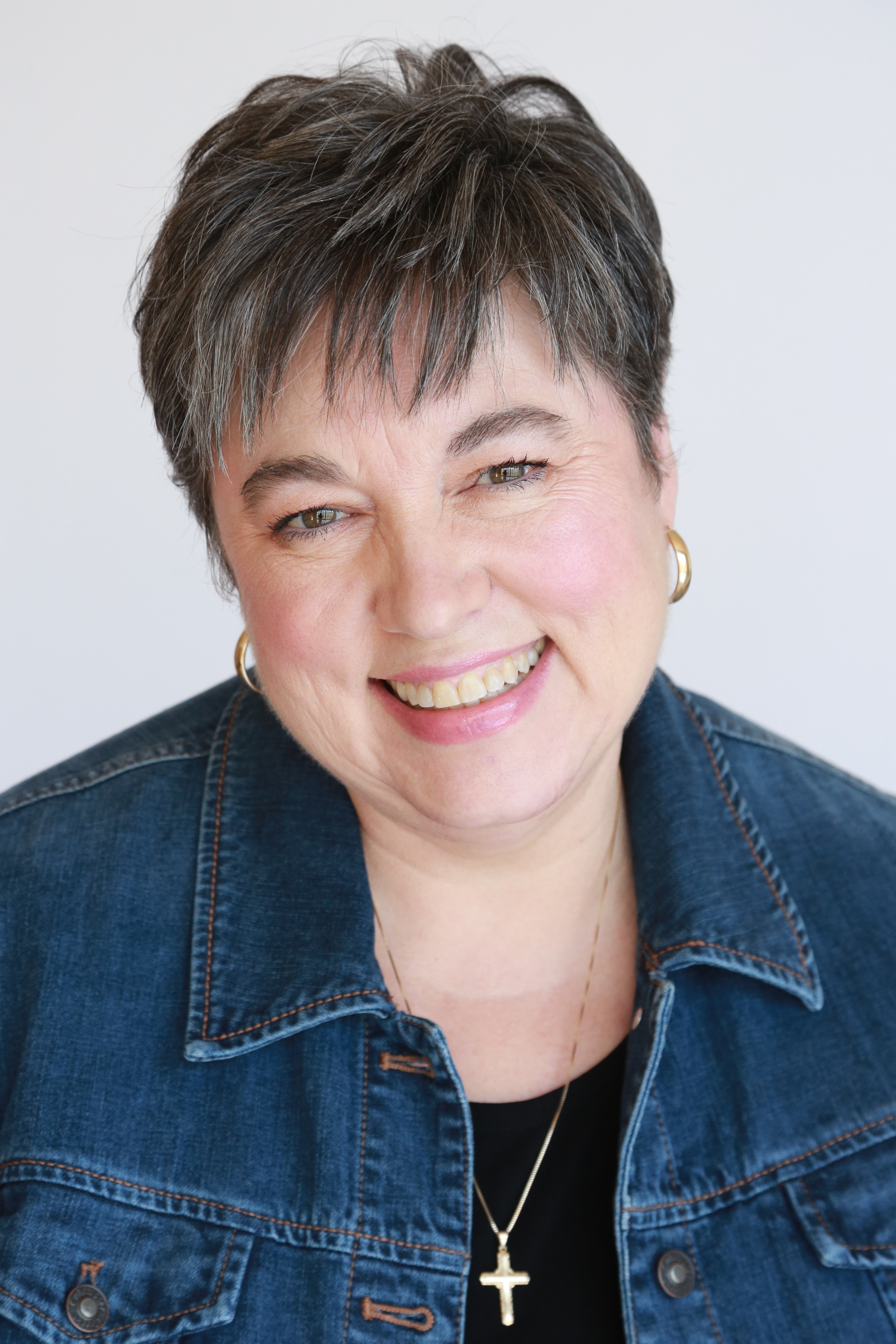 Marla Cilley – Audio Books, Best Sellers, Author Bio | Audible.com