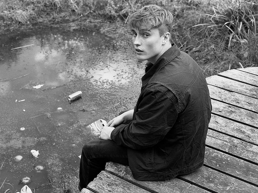 Sam Fender on Amazon Music
