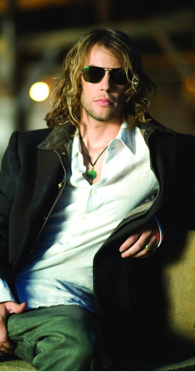 Pictures & Photos of Angus Sutherland - IMDb